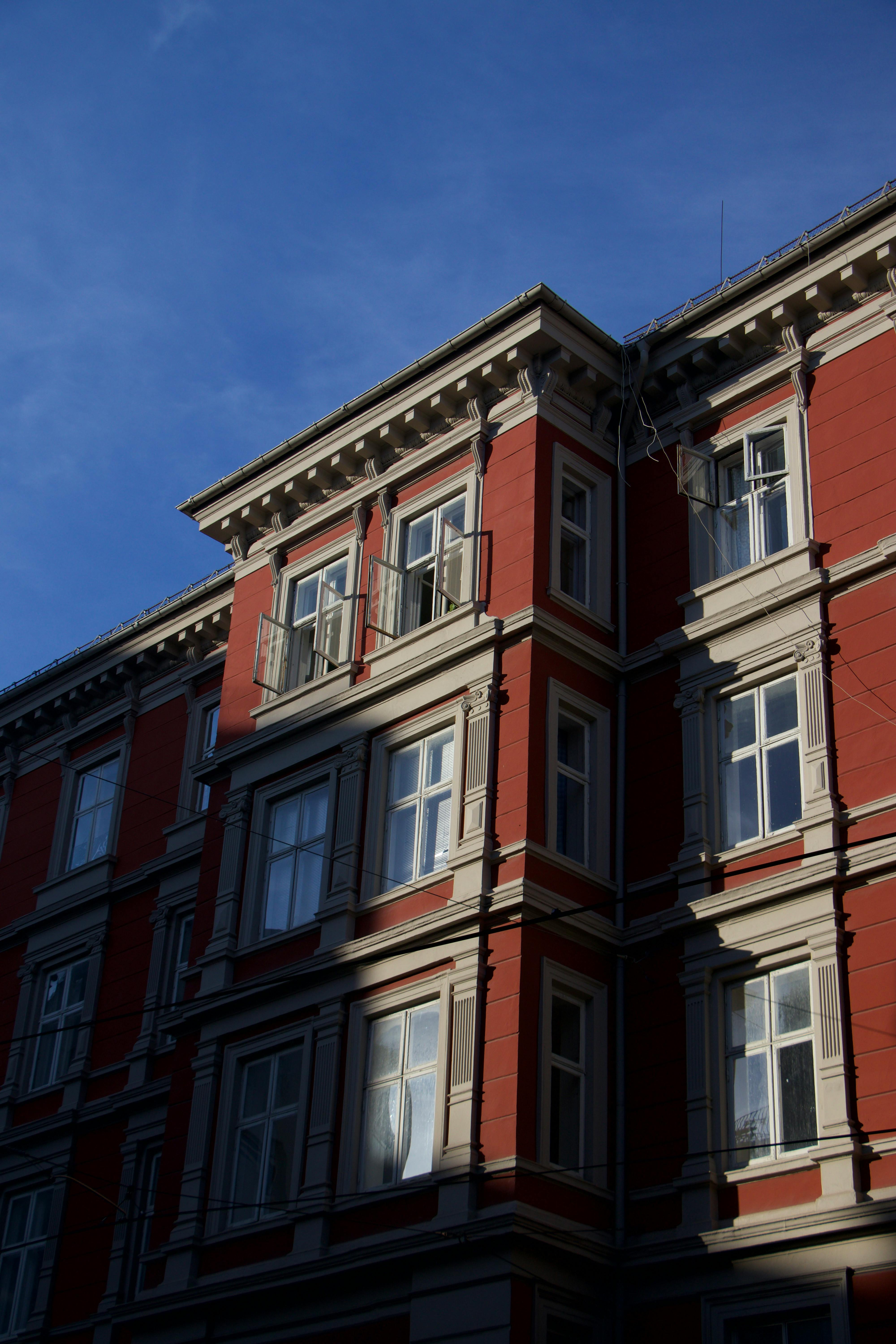 Tenement with Bay Window · Free Stock Photo