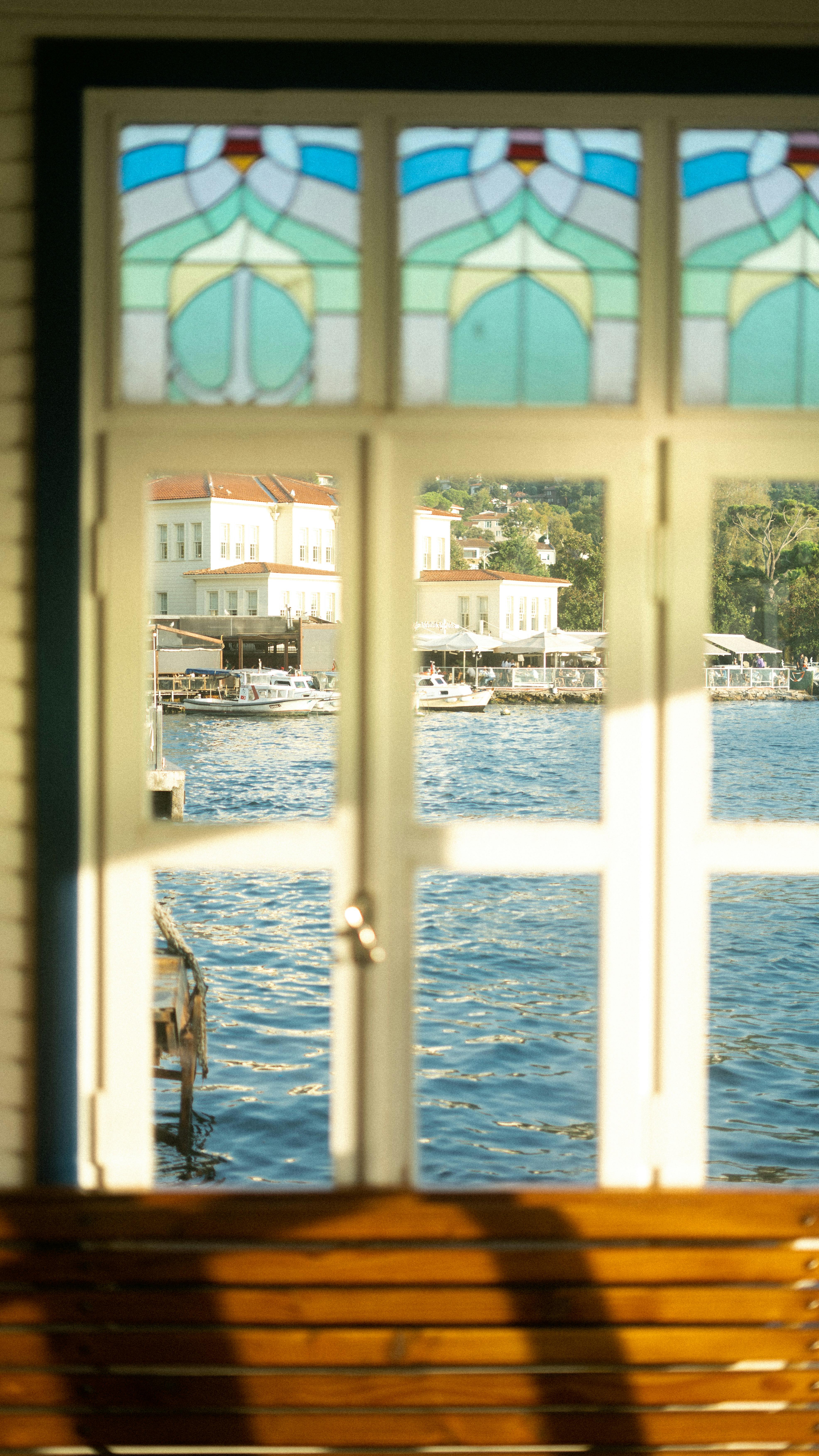 View of the River from the Glass Window · Free Stock Photo
