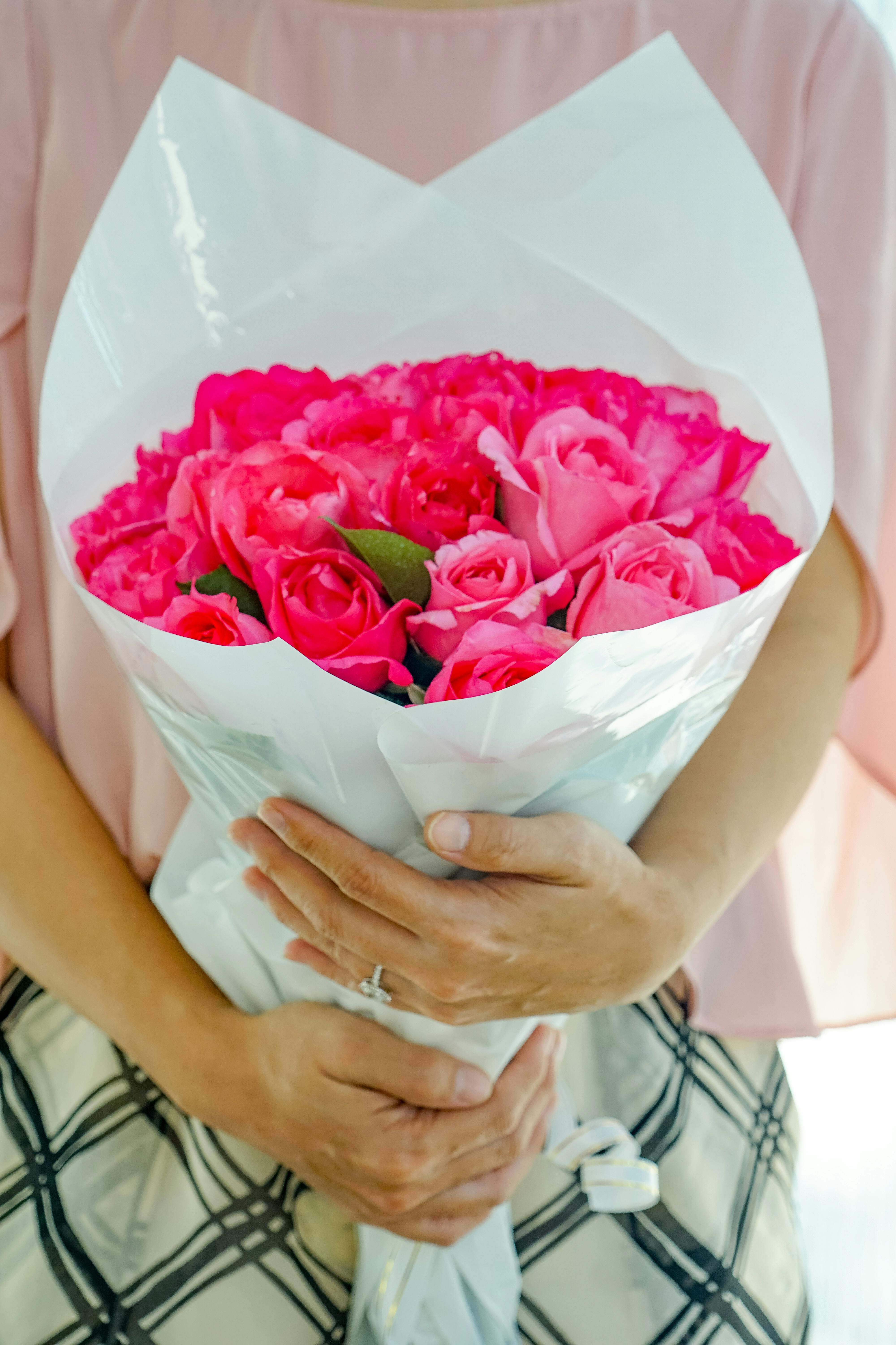 A Bouquet of Roses · Free Stock Photo