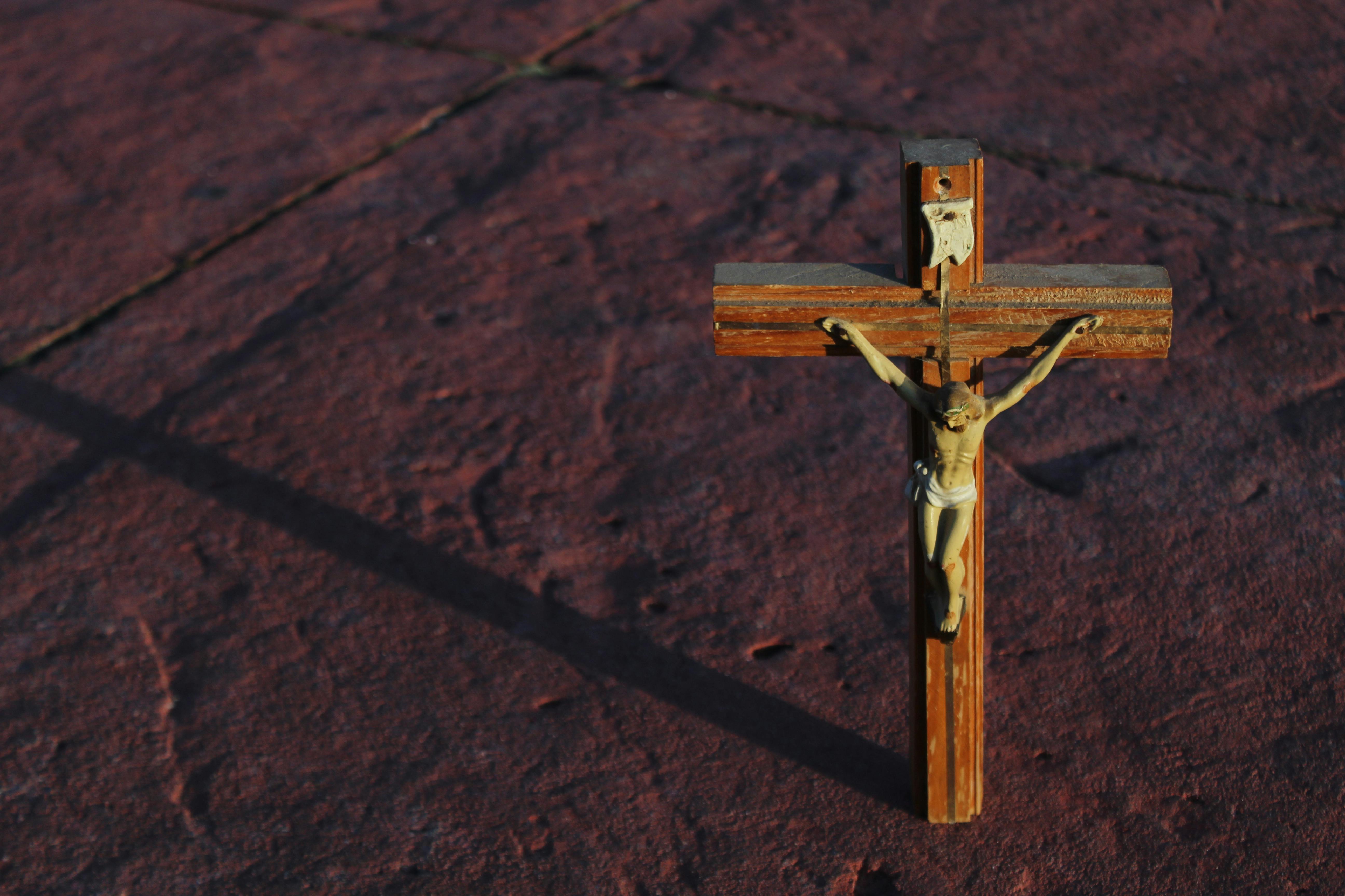 High Angle Shot of Wooden Crucifix · Free Stock Photo