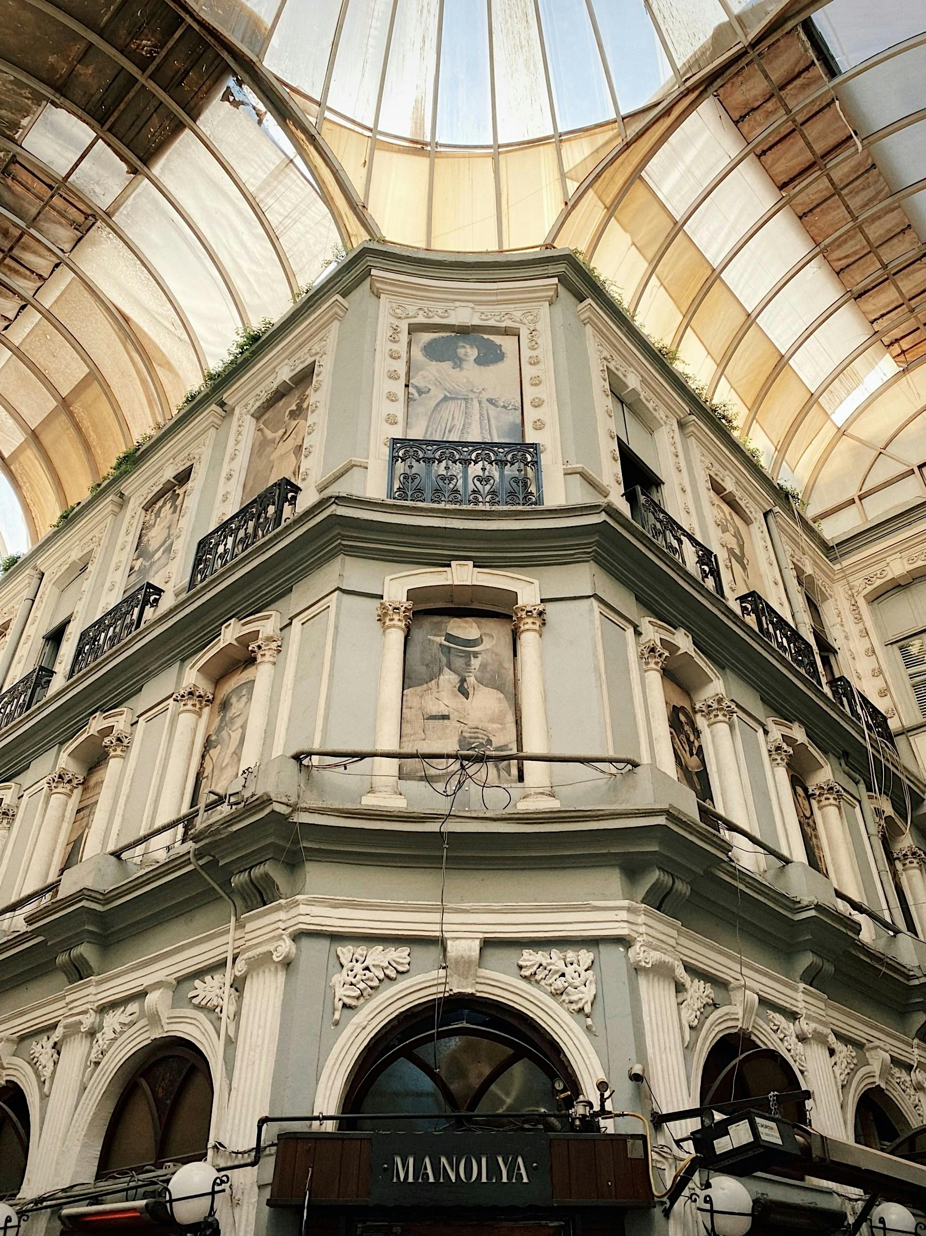 Store in Neoclassical Building · Free Stock Photo