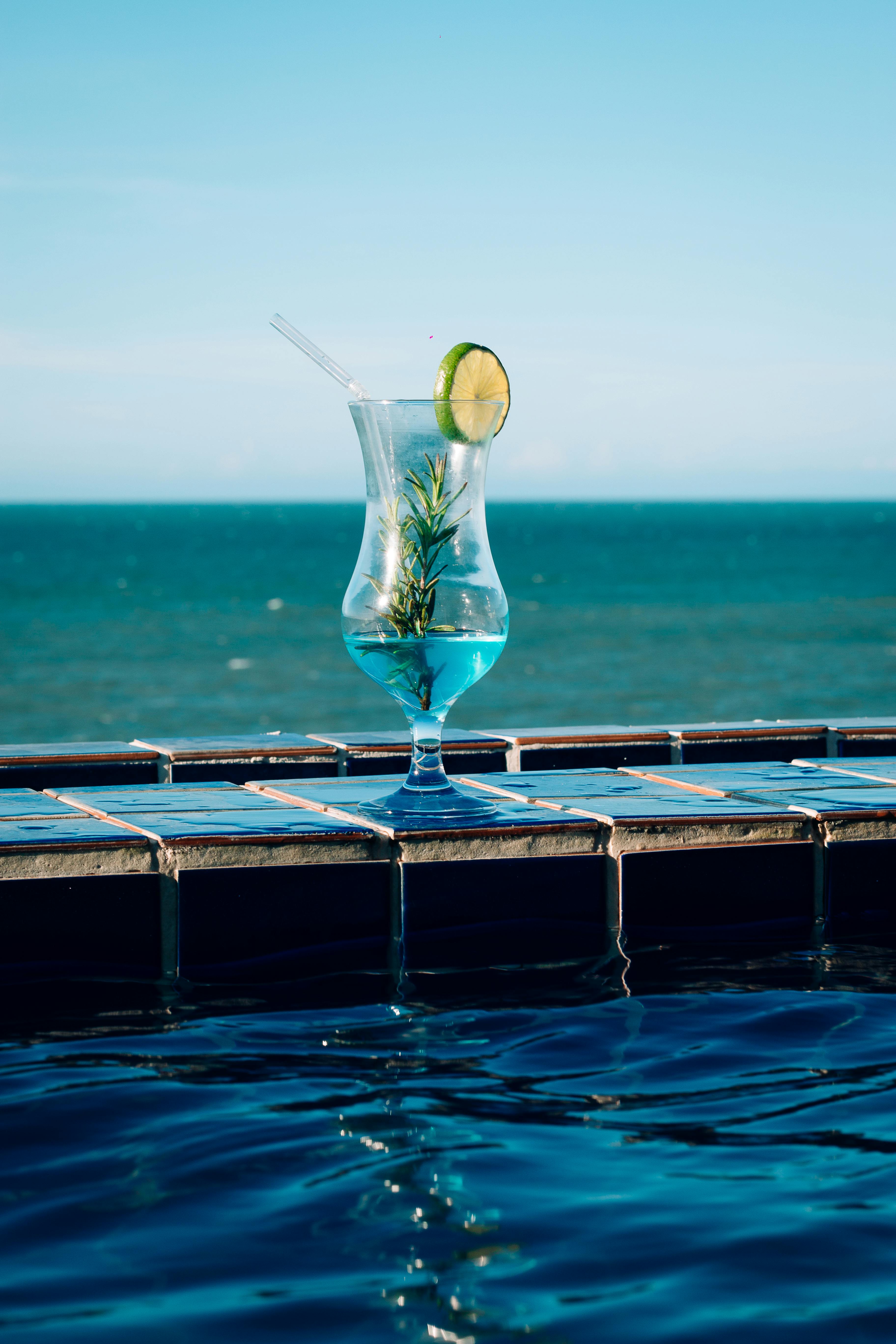 Poolside Cocktail Photos, Download The BEST Free Poolside Cocktail ...