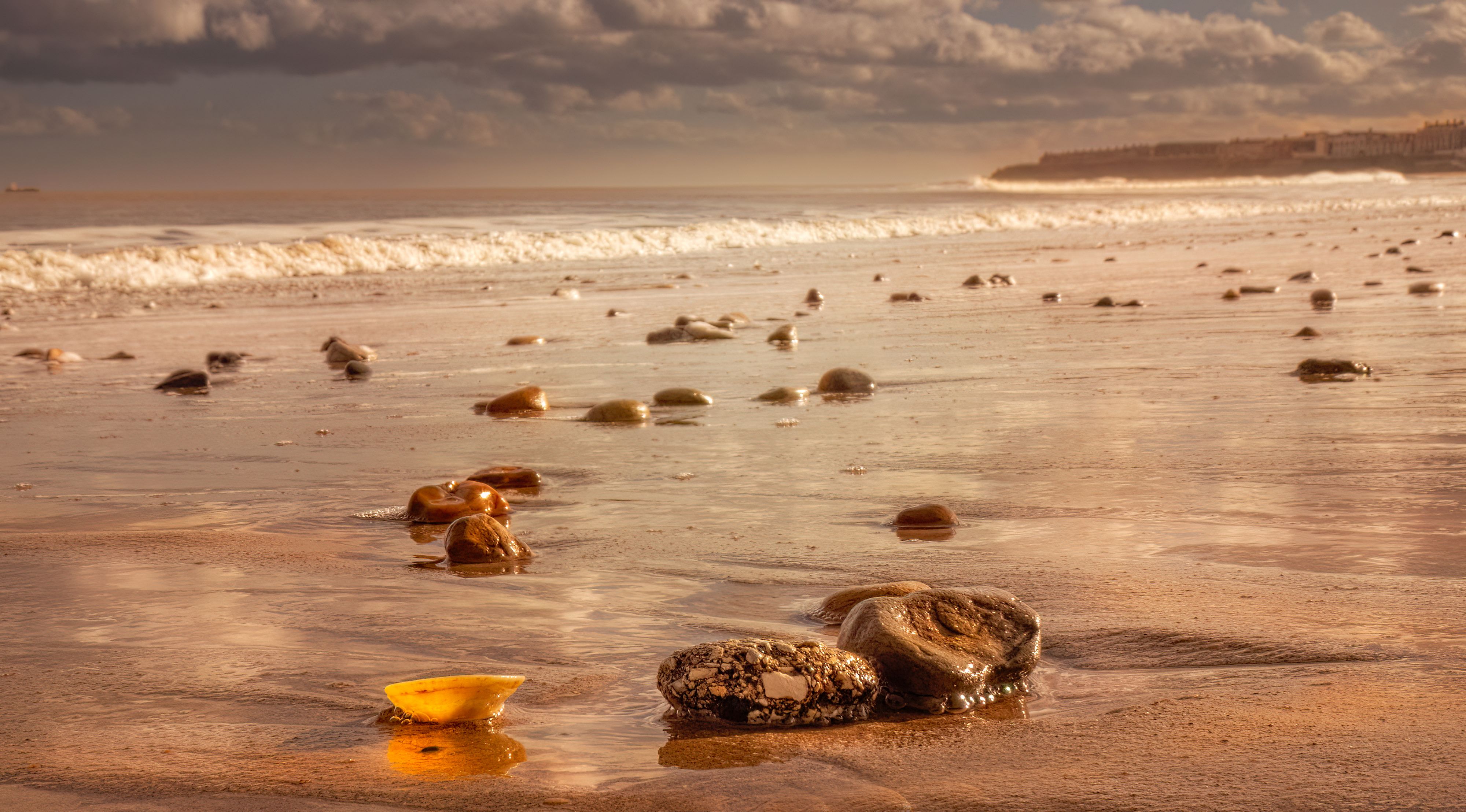 Empty Beach and Sea · Free Stock Photo