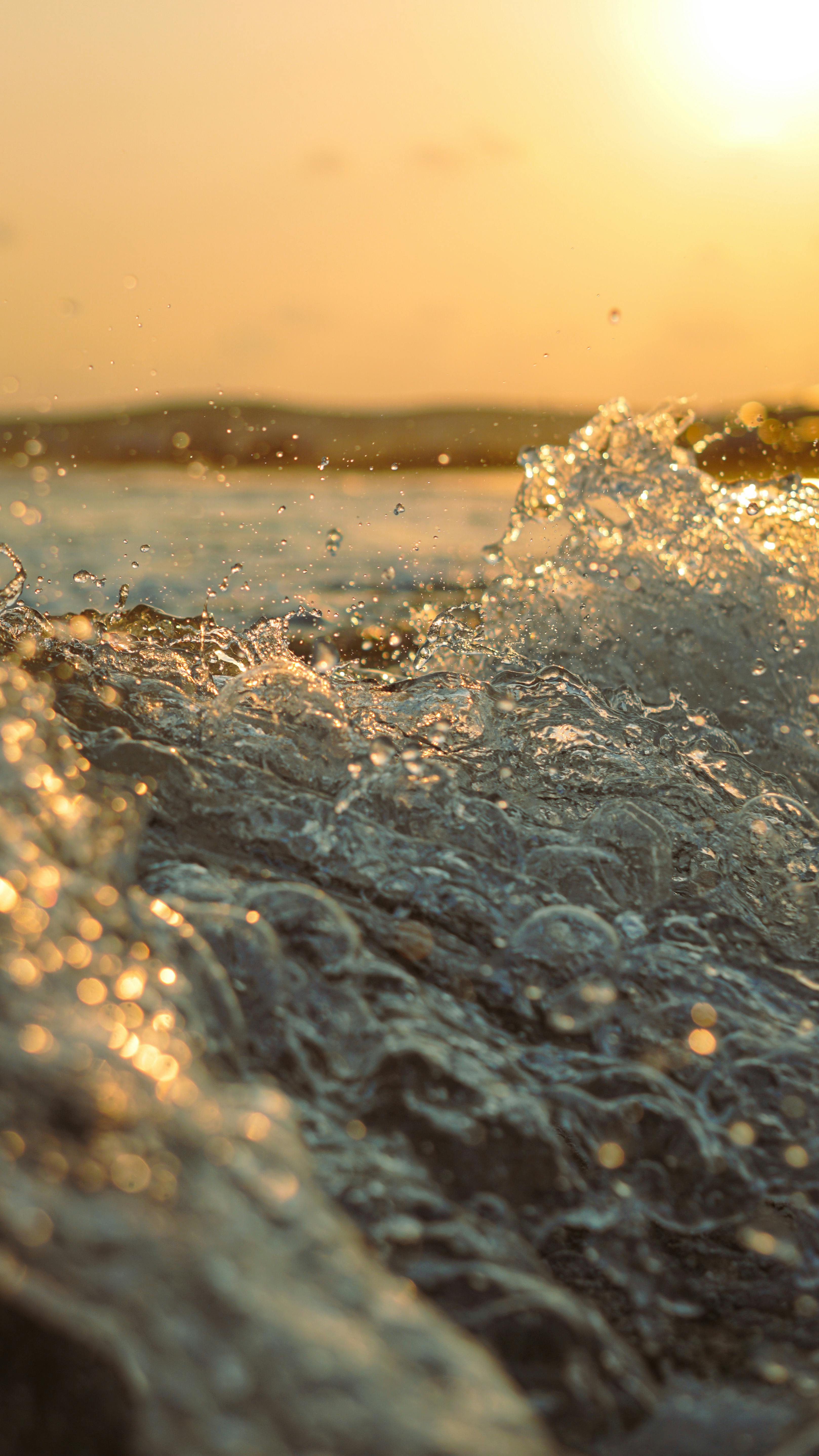 Water Splash in Close Up Photography · Free Stock Photo