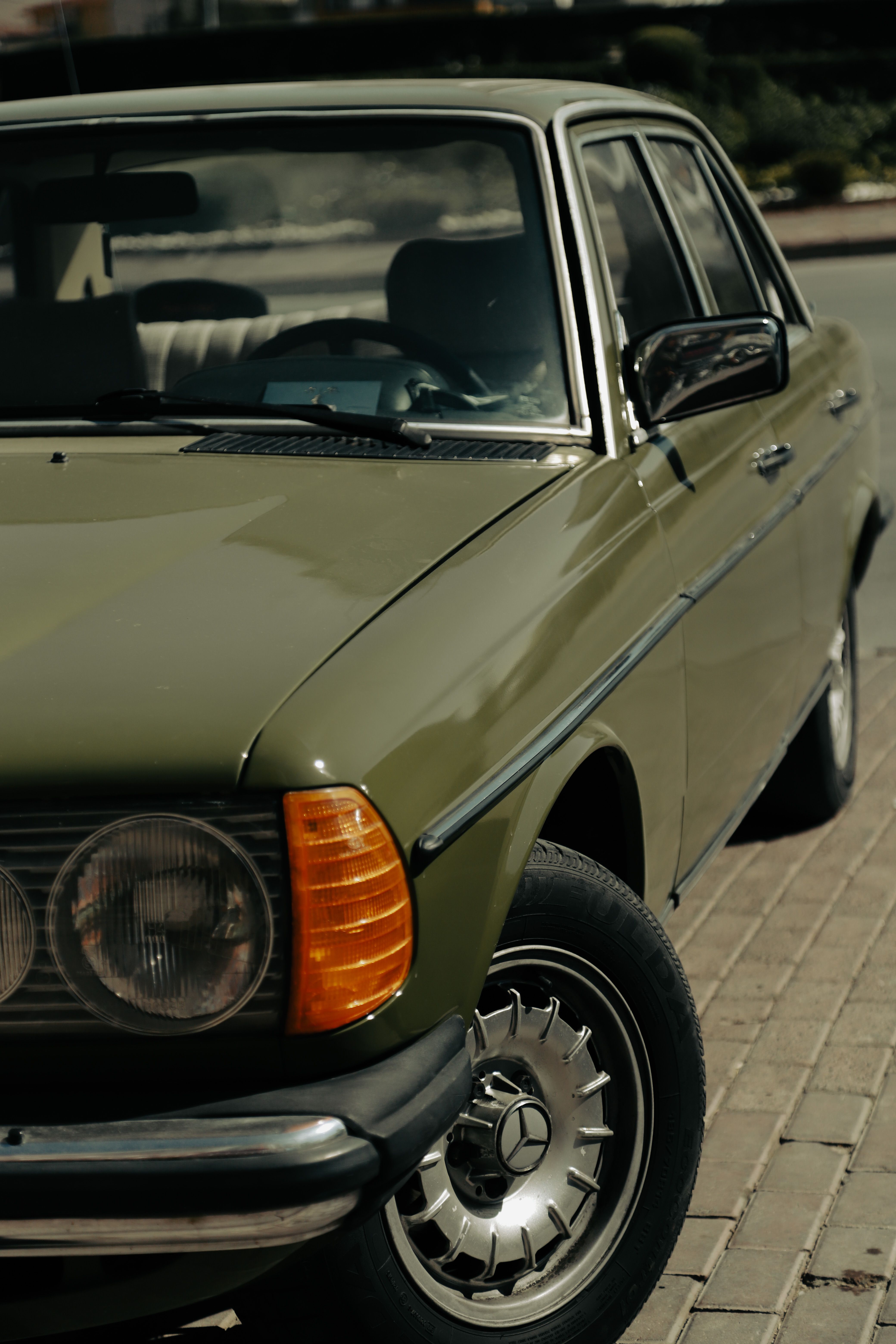 Fotografía De Un Azul Mercedes Benz 5 Puertas Hatchback · Foto de stock ...