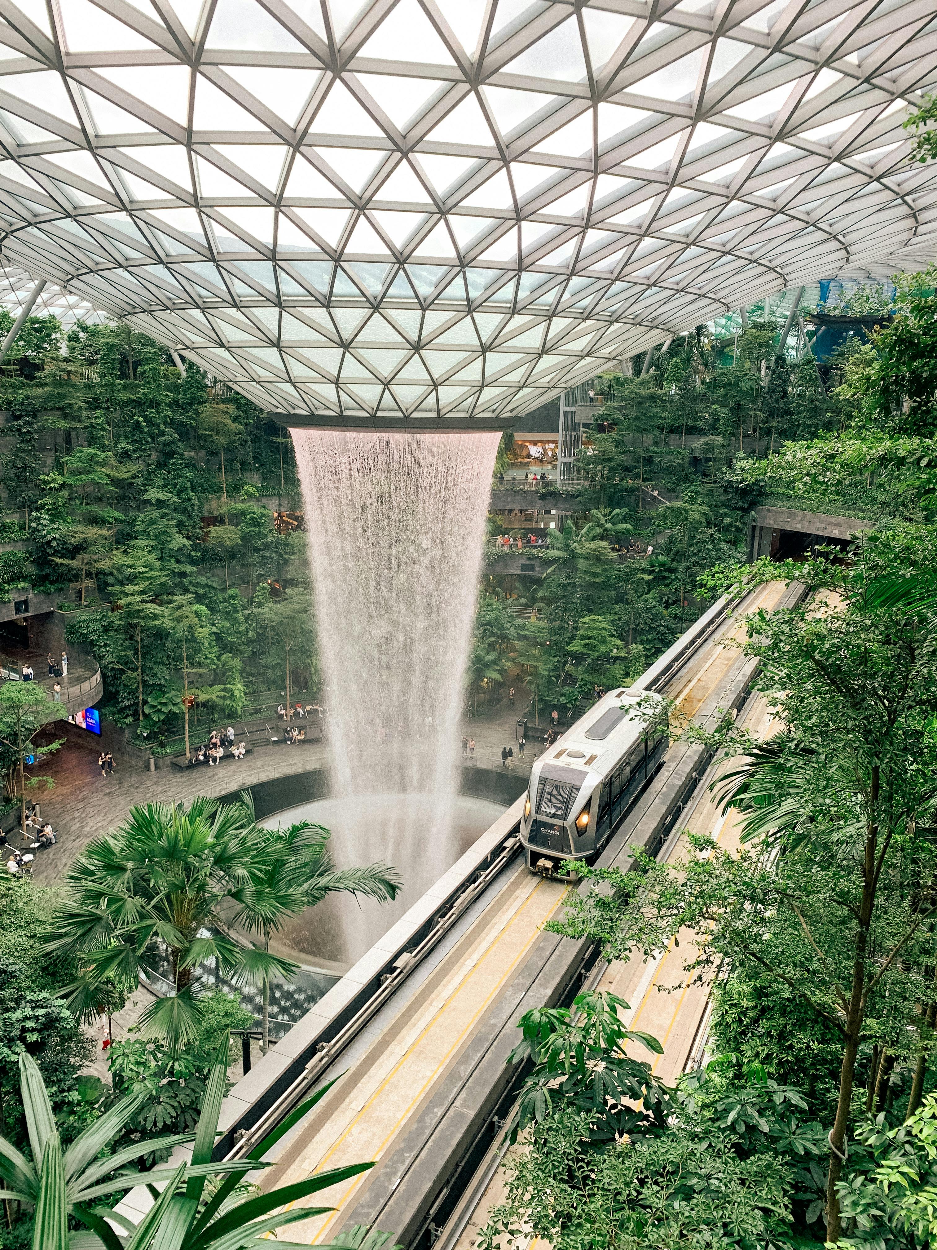 The Rain Vortex at Jewel Changi Airport in Changi, Singapore · Free ...