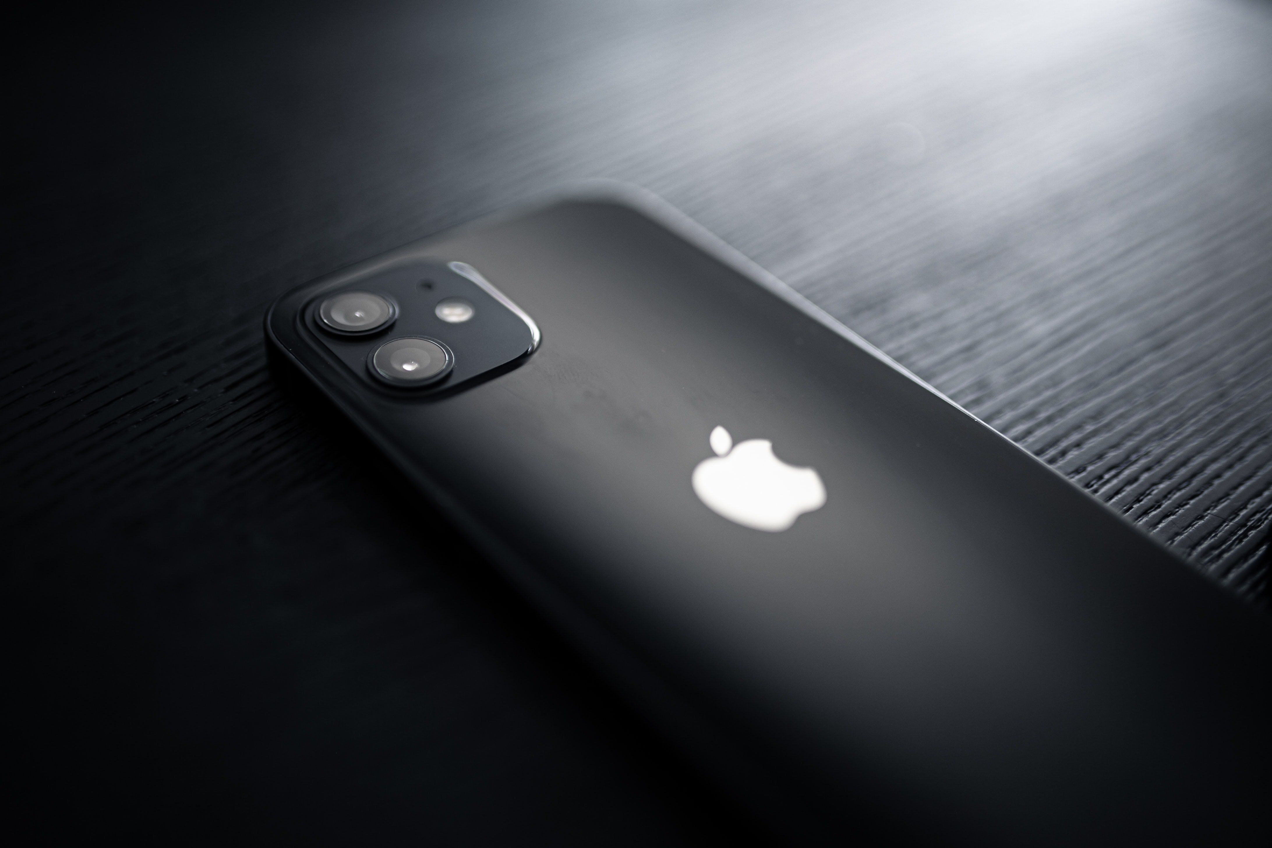Iphone 11 Advertising Photos, Download The BEST Free Iphone 11 ...
