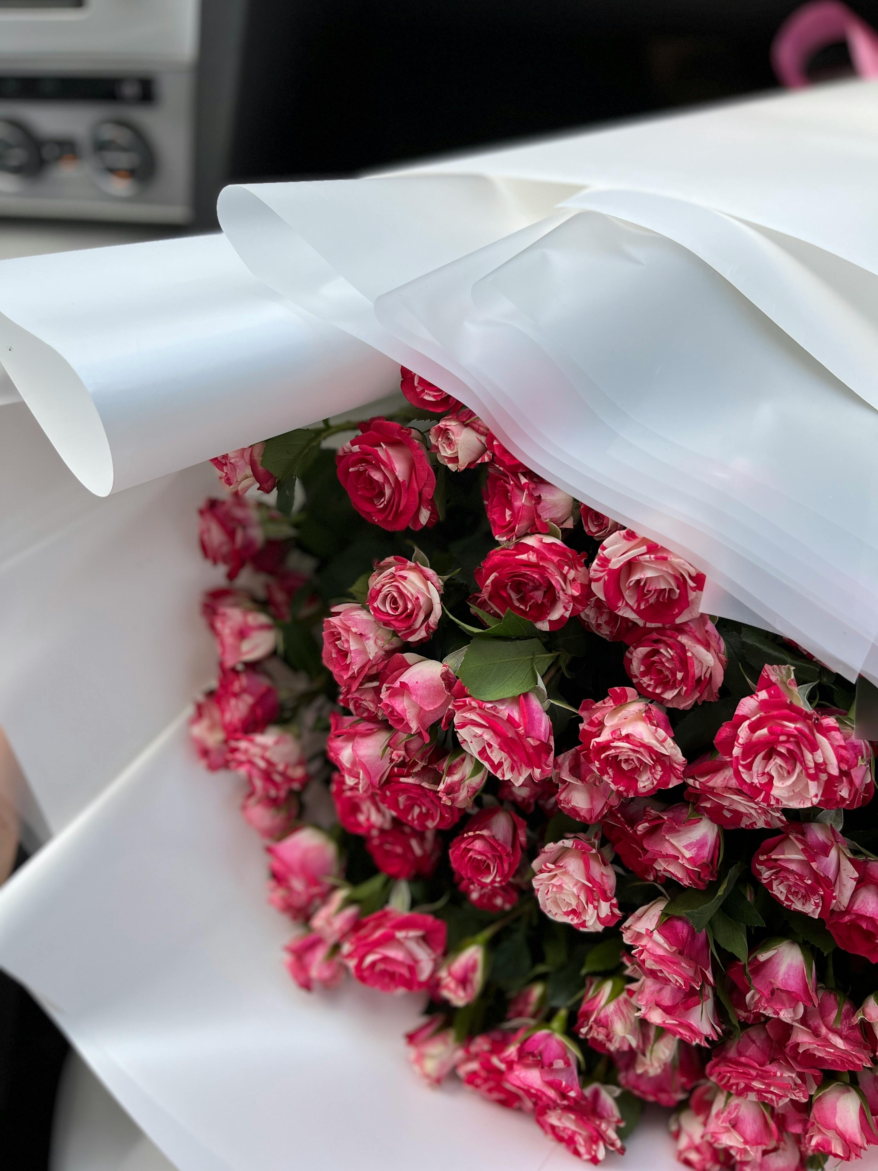 Beautiful Pink Roses Bouquet · Free Stock Photo