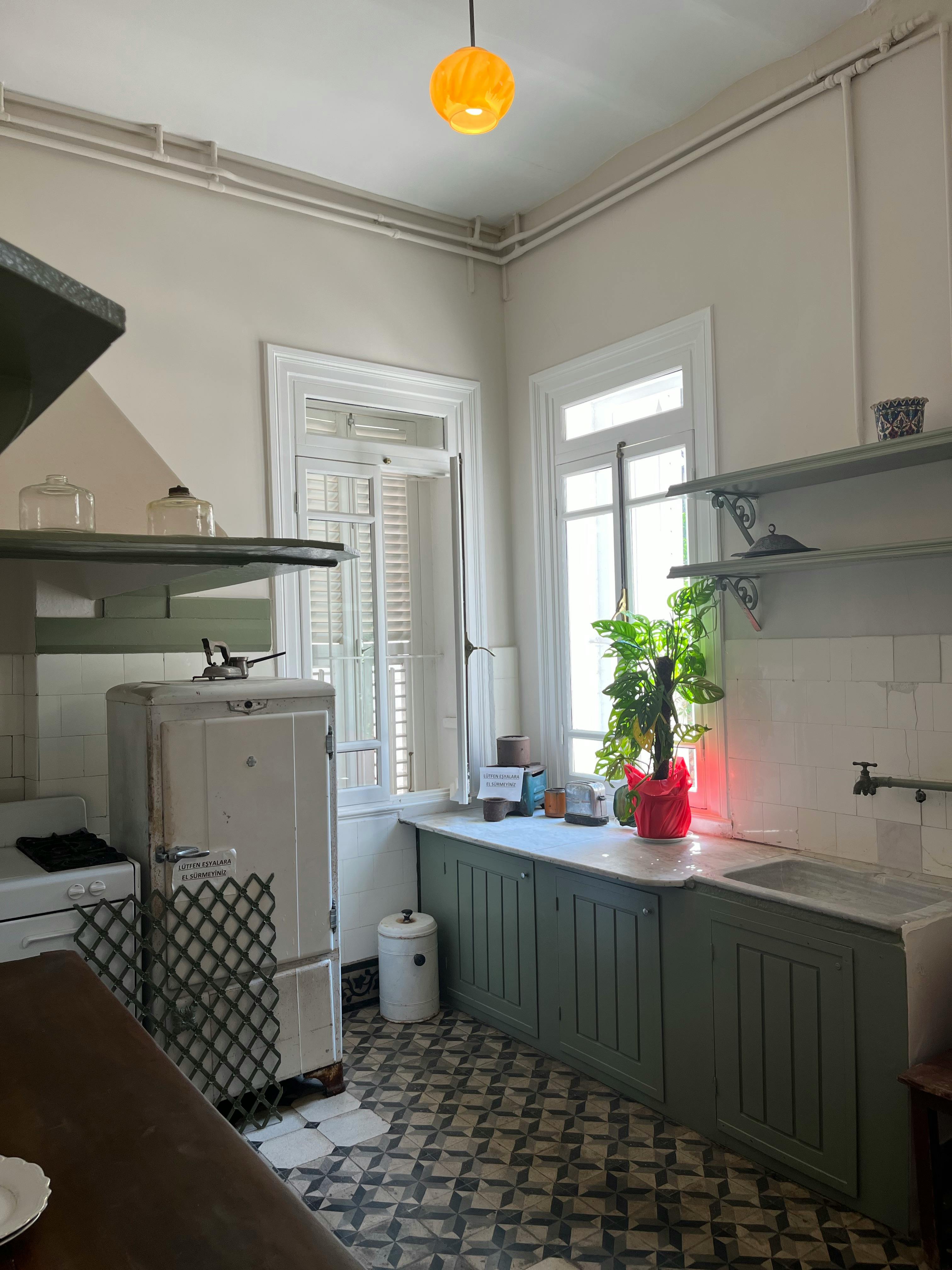 Old Kitchen Floor Photos, Download The BEST Free Old Kitchen Floor Stock Photos & HD Images