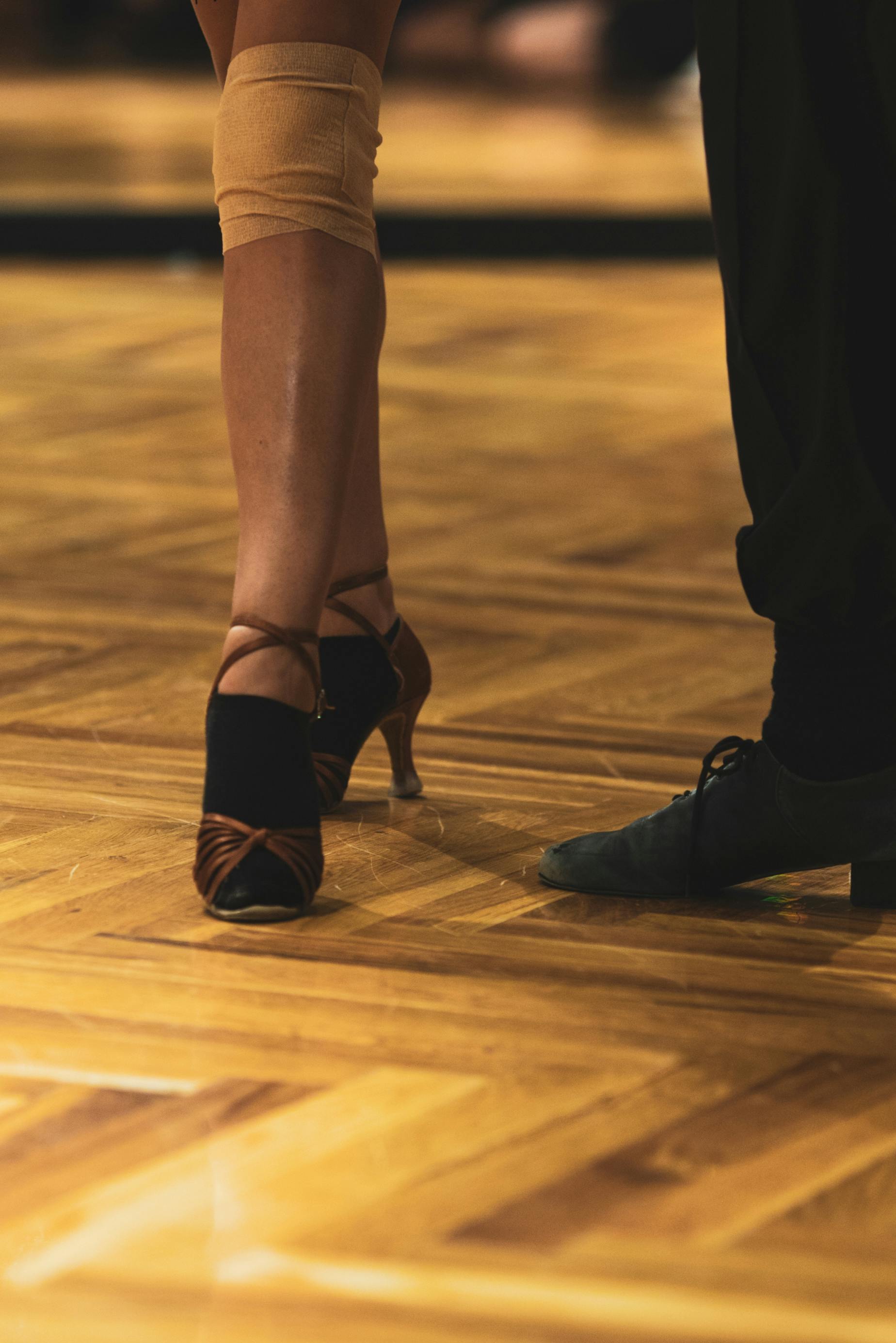 Pratica tango a Livorno - Pratica al circolo cotetoland di livorno ...