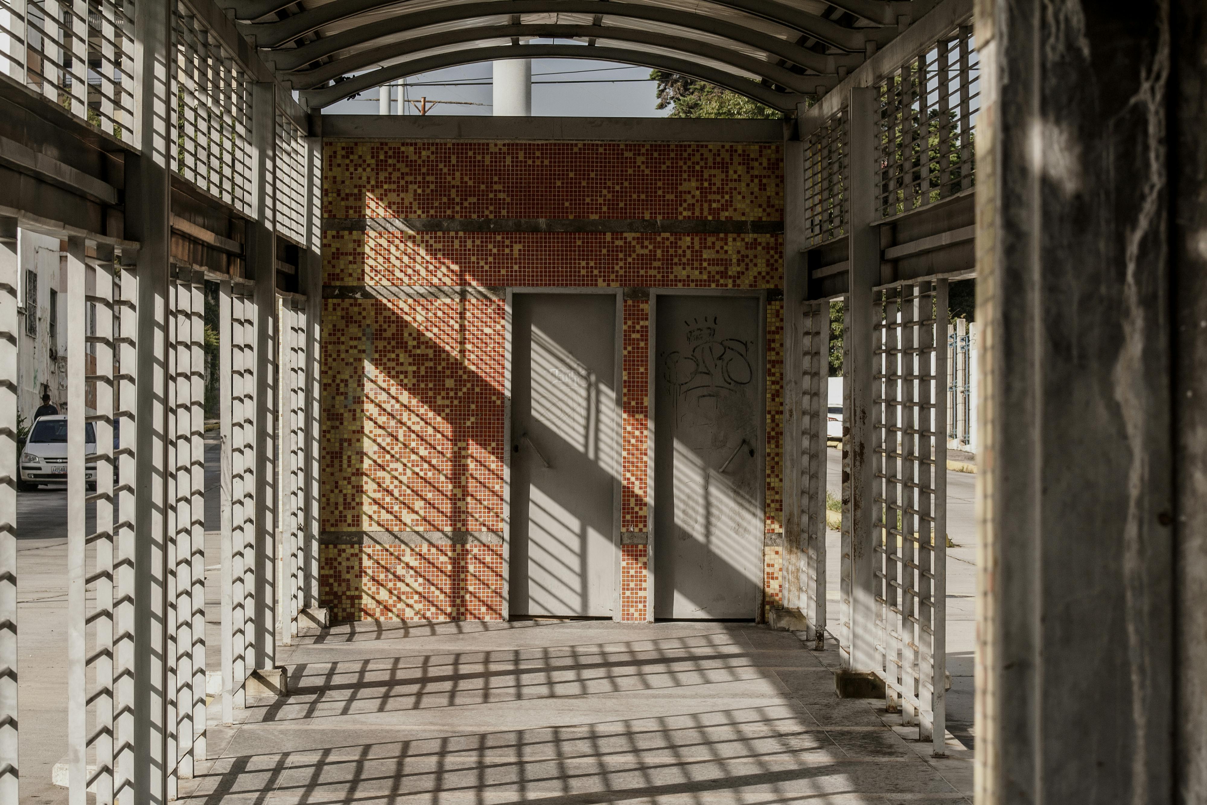 Empty Building With An Open Doorway · Free Stock Photo