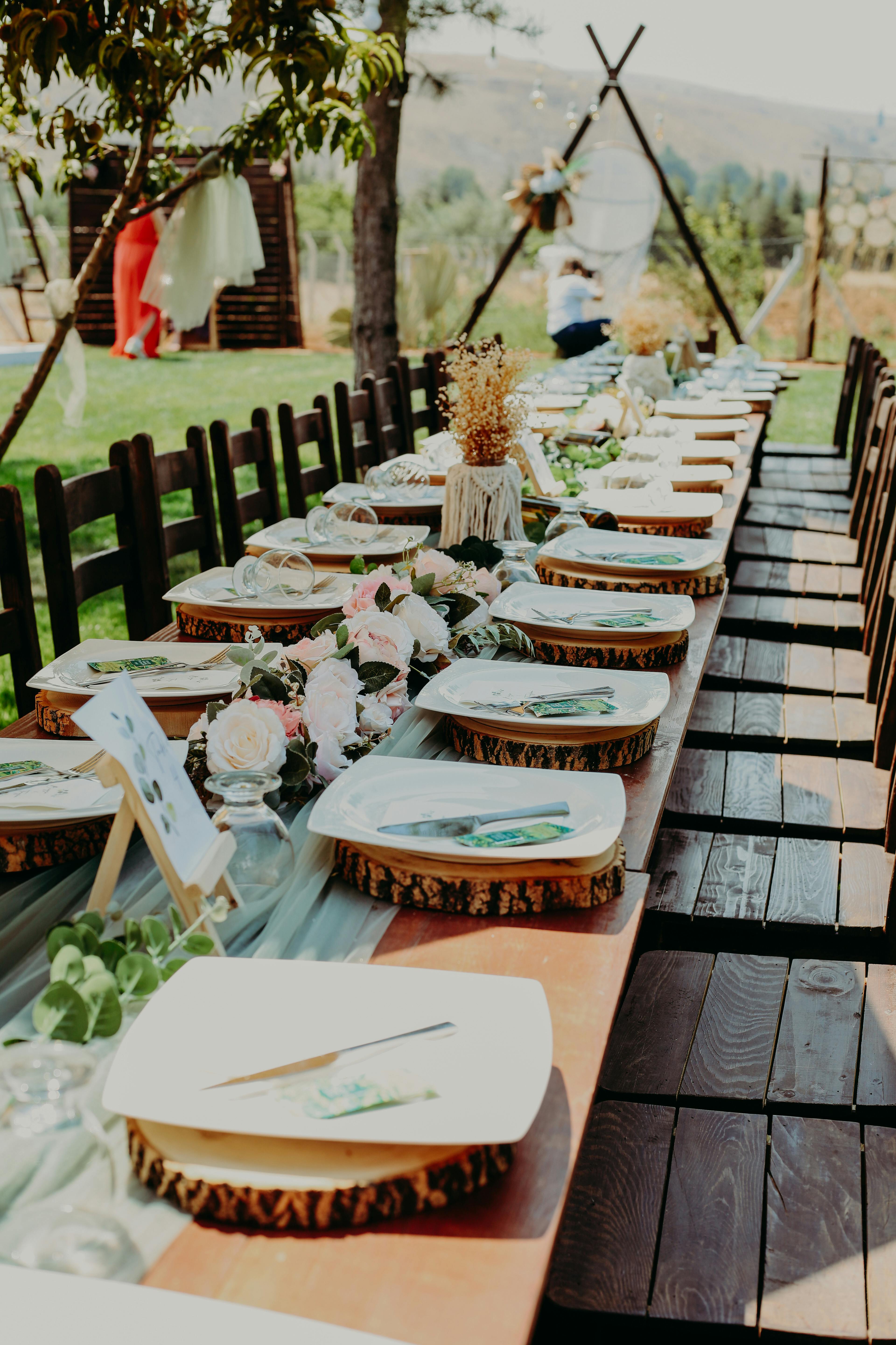 A Table Setting for a Rustic Wedding Theme · Free Stock Photo