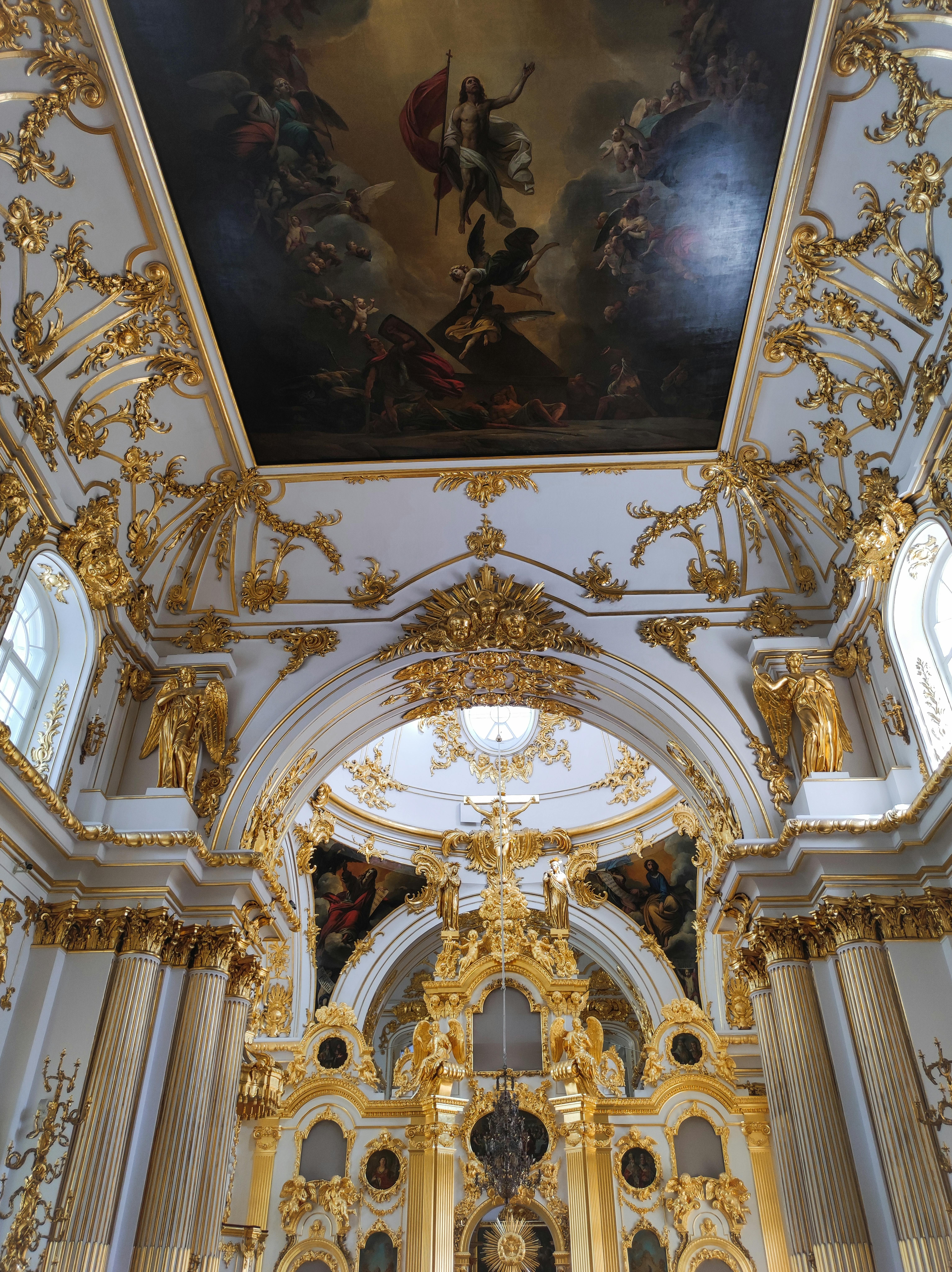 The Interior of the Grand Church of the Winter Palace · Free Stock Photo