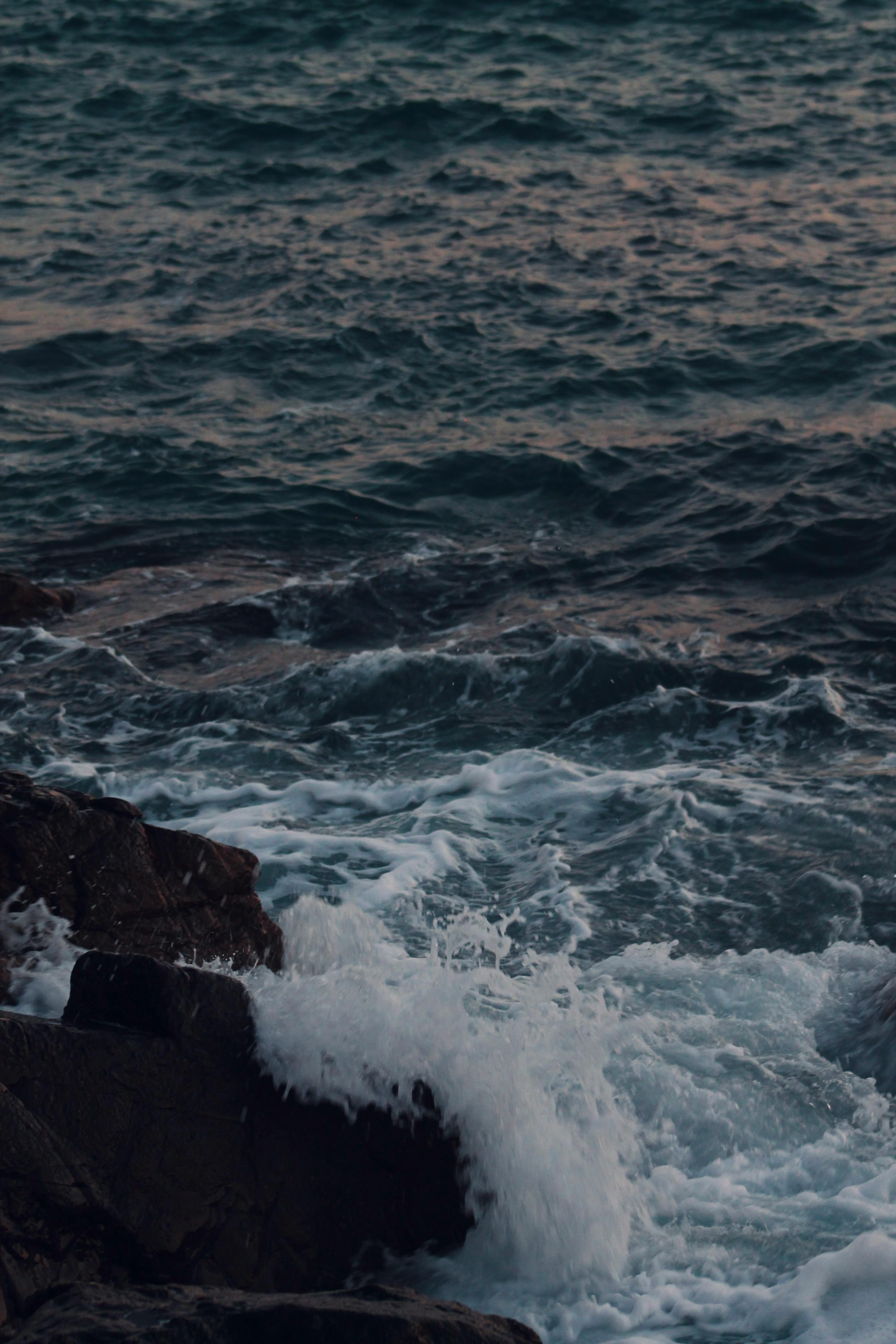 Ocean Waves · Free Stock Photo
