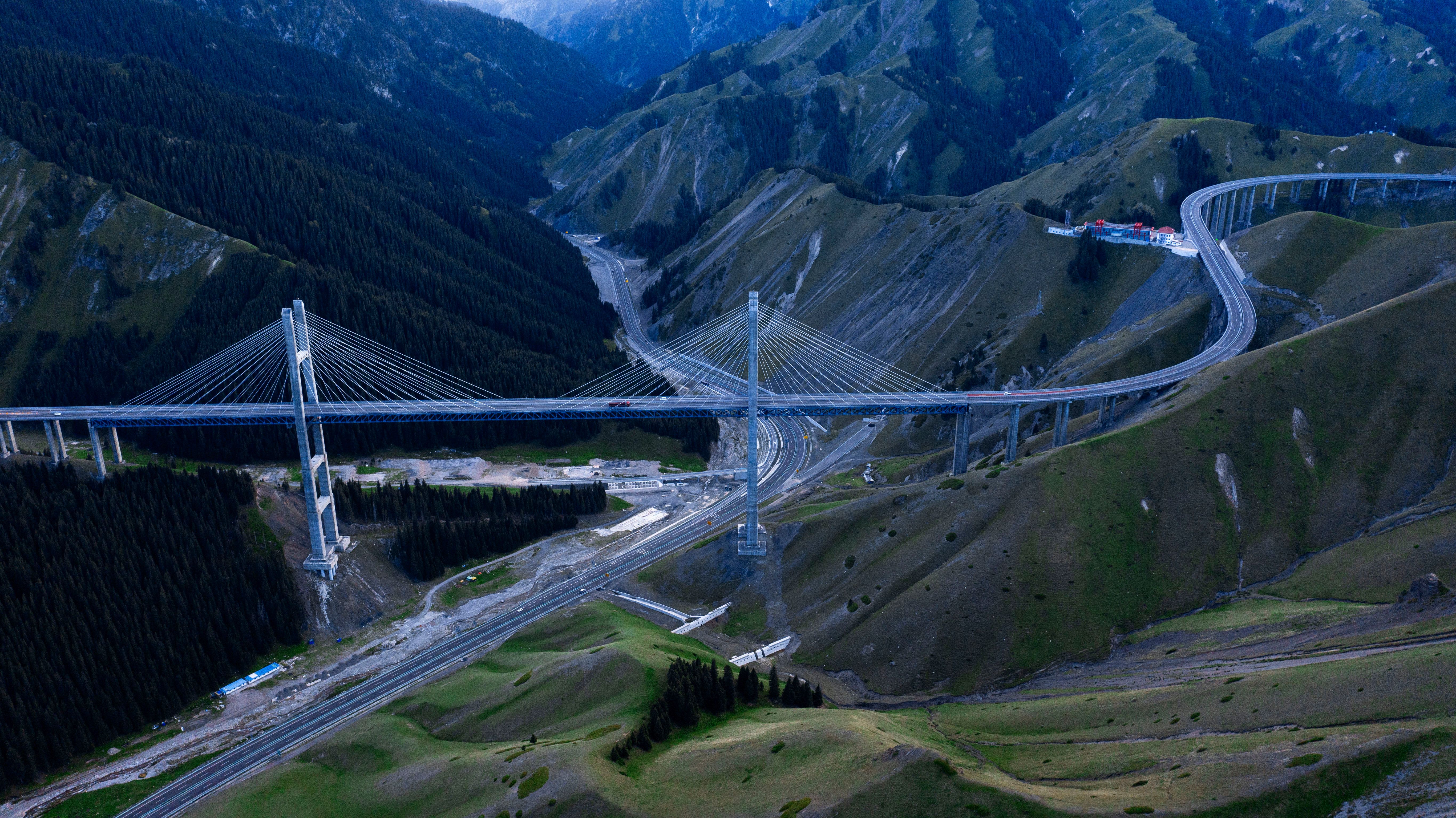 Suspension Bridge over Mountain Valley · Free Stock Photo