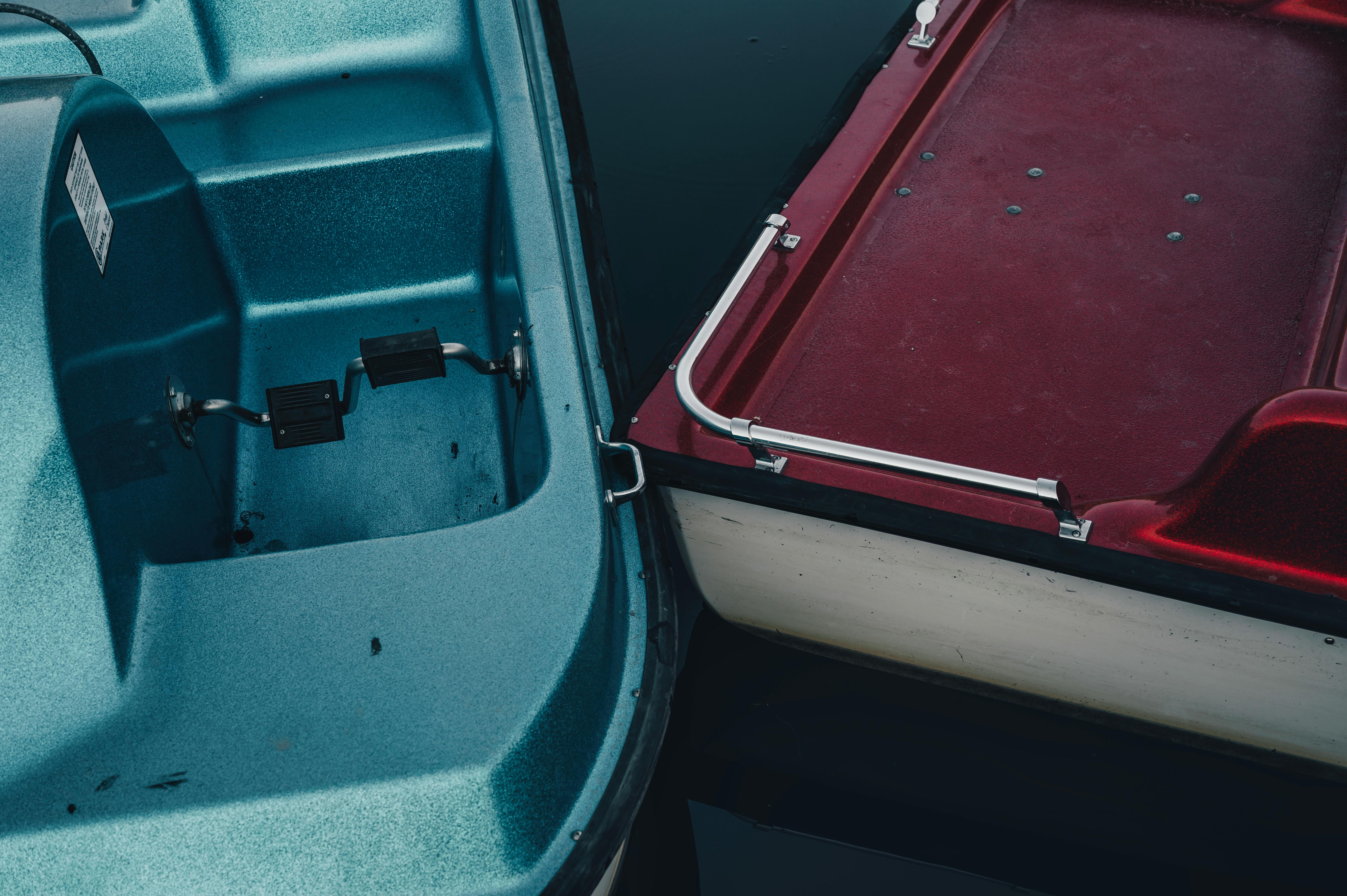 Close-Up Shot of Boats · Free Stock Photo