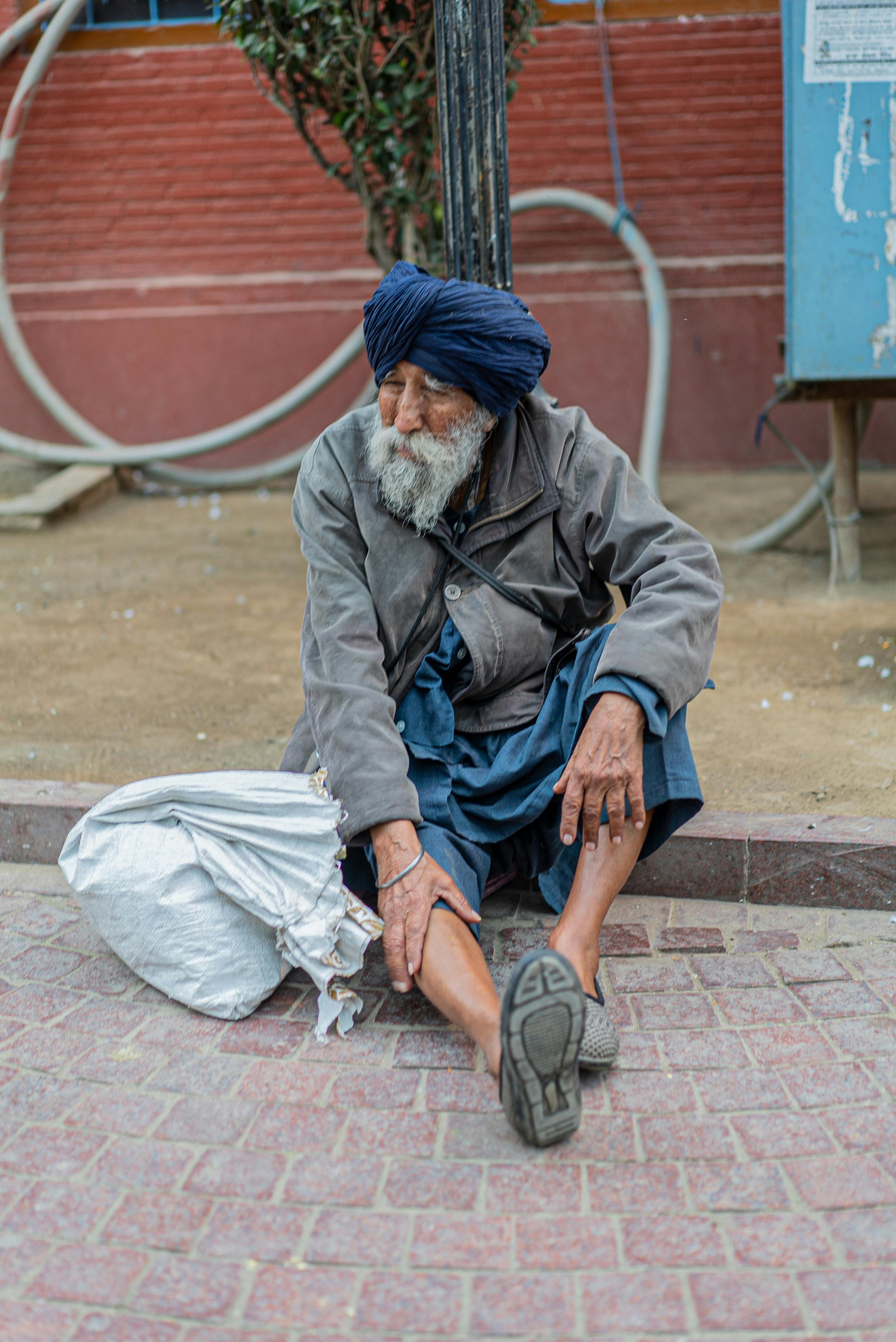 Indian Homeless Photos, Download The BEST Free Indian Homeless Stock ...