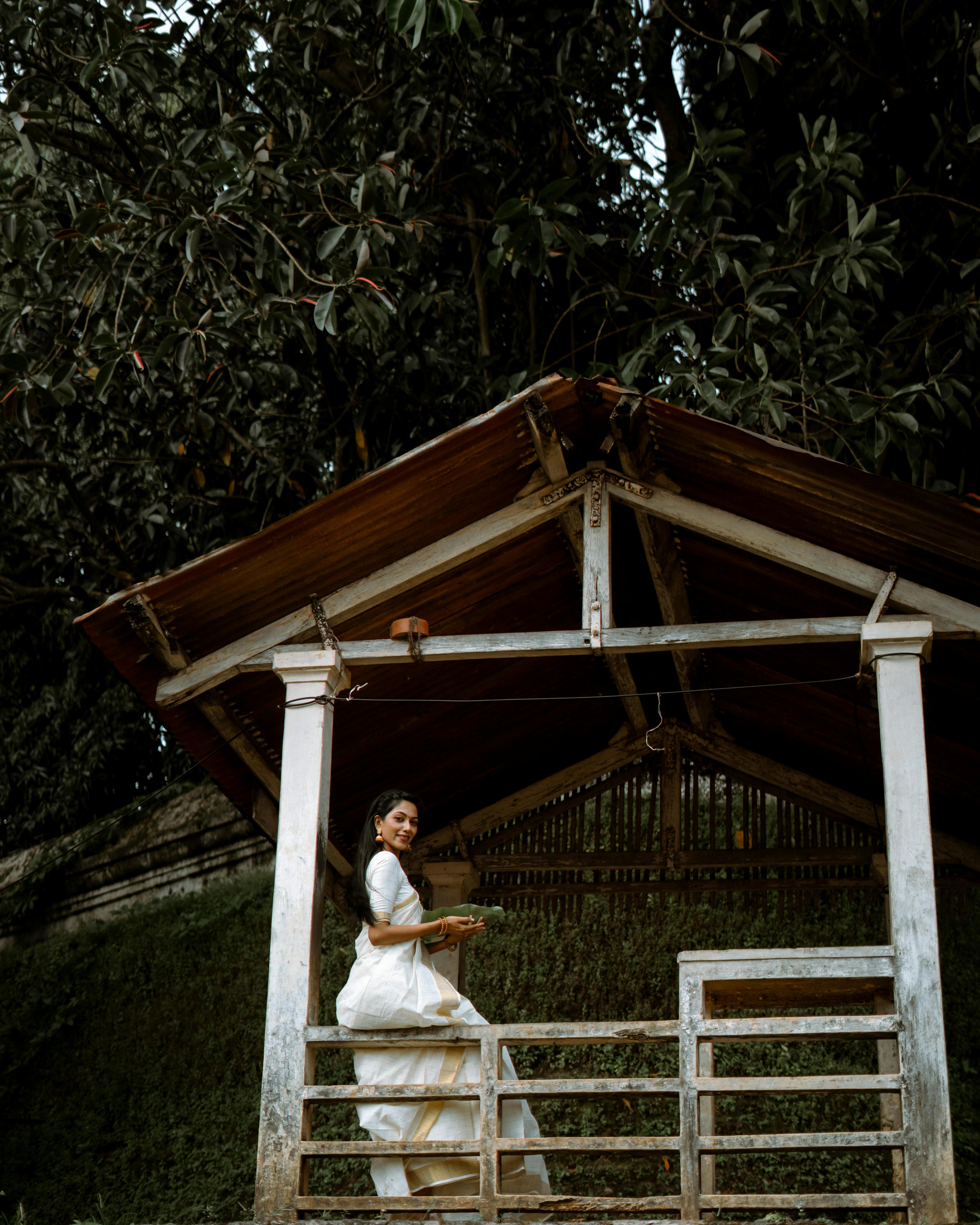 Woman among Fern · Free Stock Photo