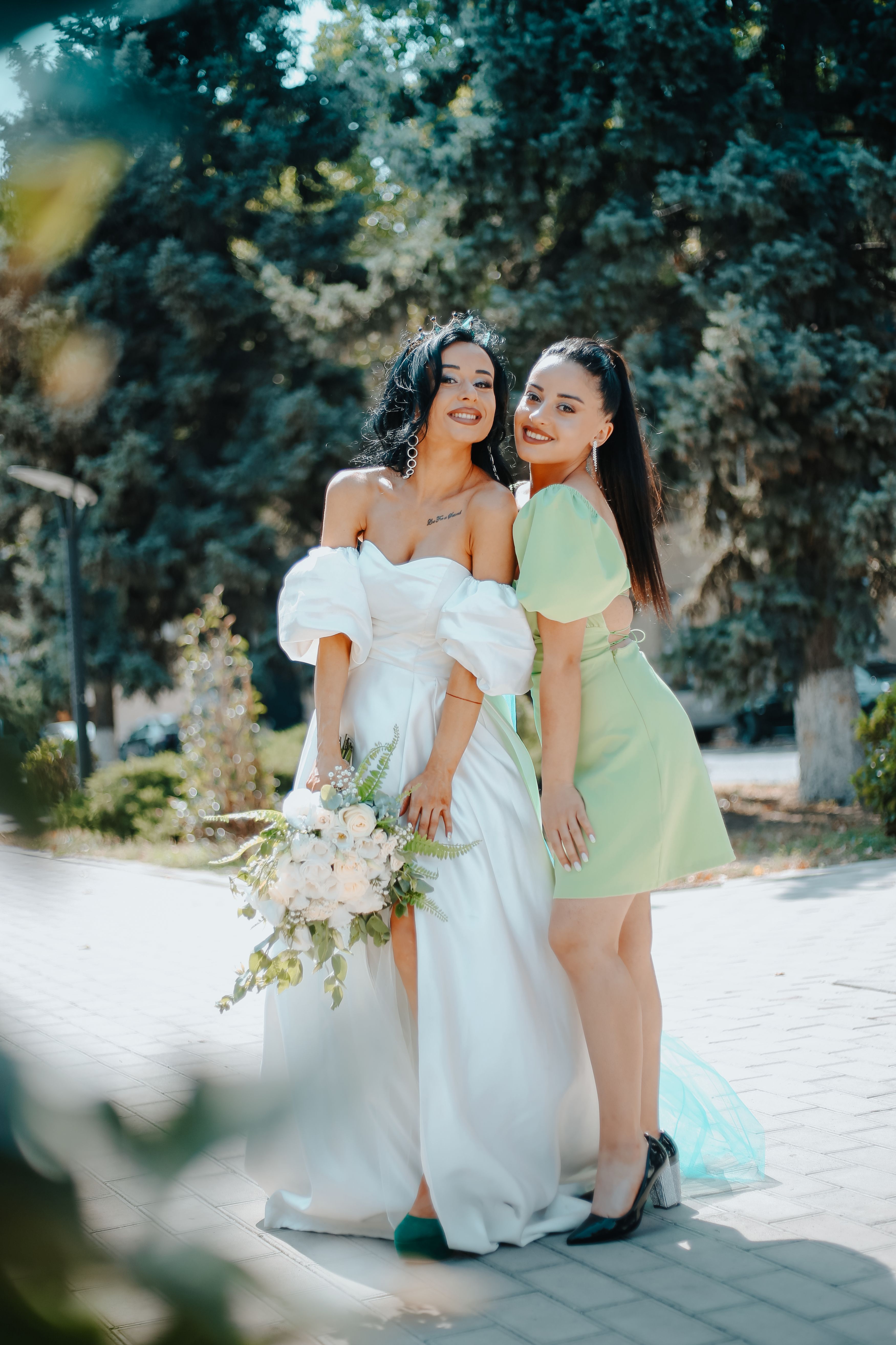 Guest Pose Photos, Download The BEST Free Guest Pose Stock Photos & HD ...