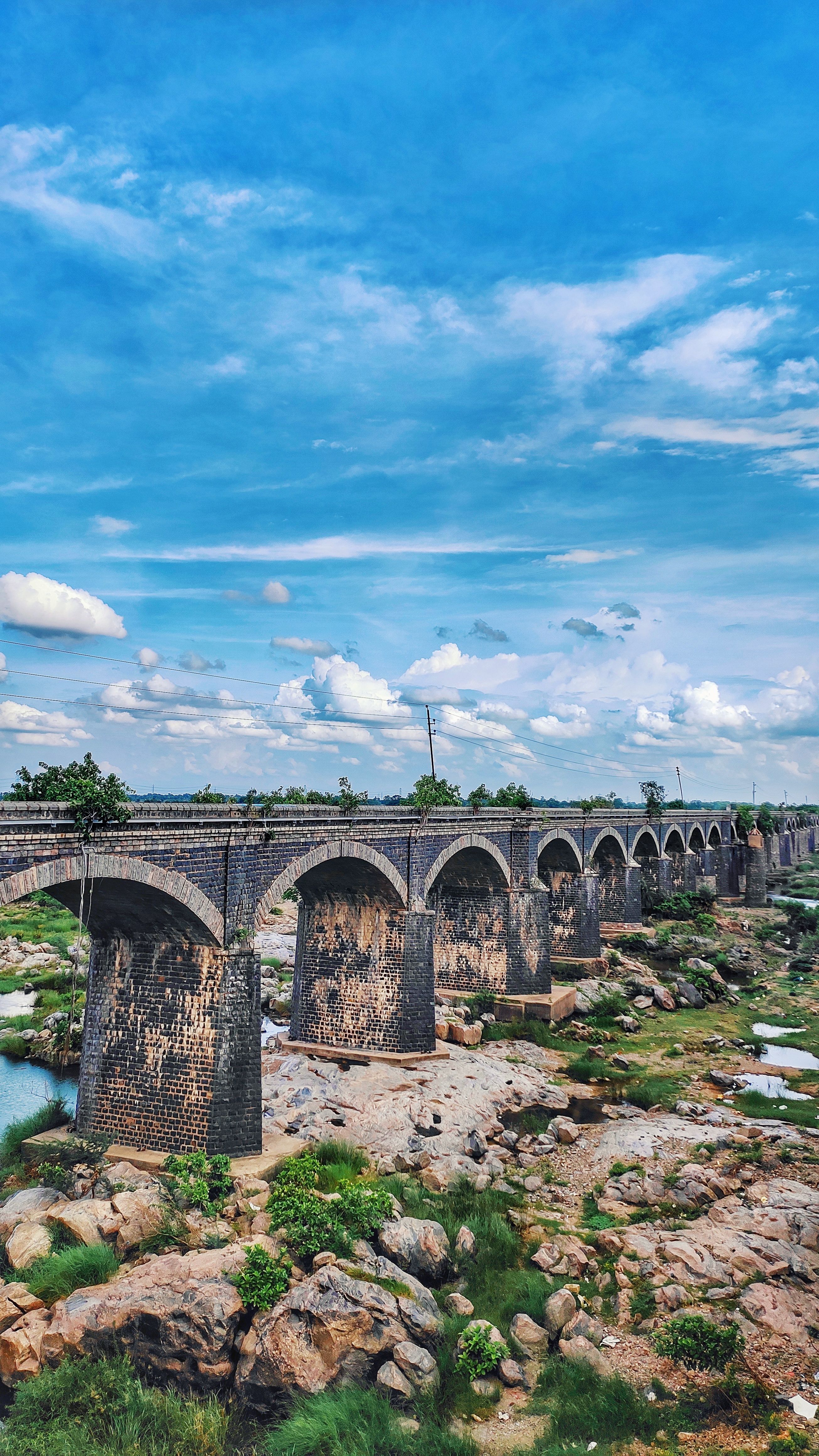 Traditional Bridge in India in Sunlight · Free Stock Photo