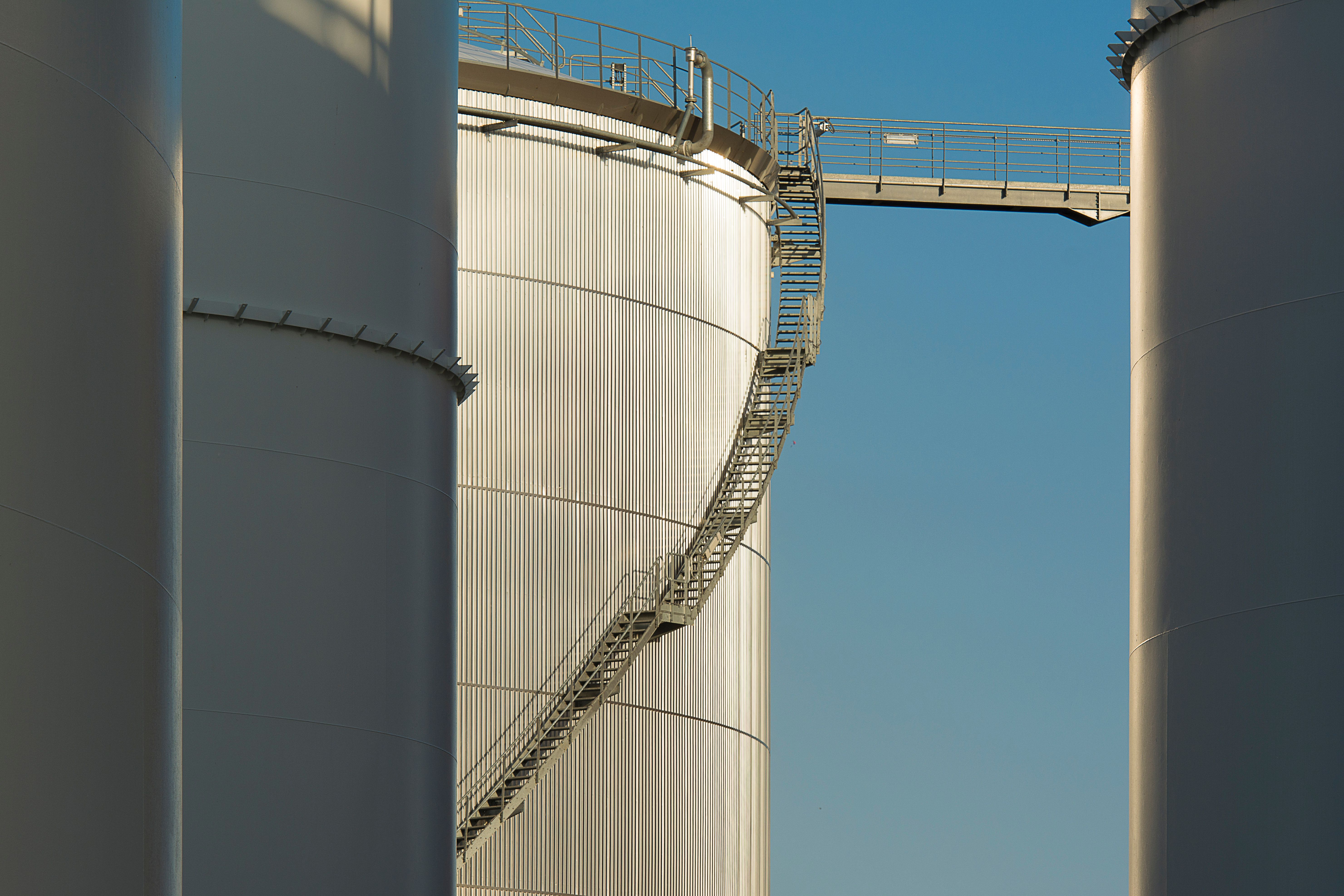 Refinery Photos, Download The BEST Free Refinery Stock Photos & HD Images