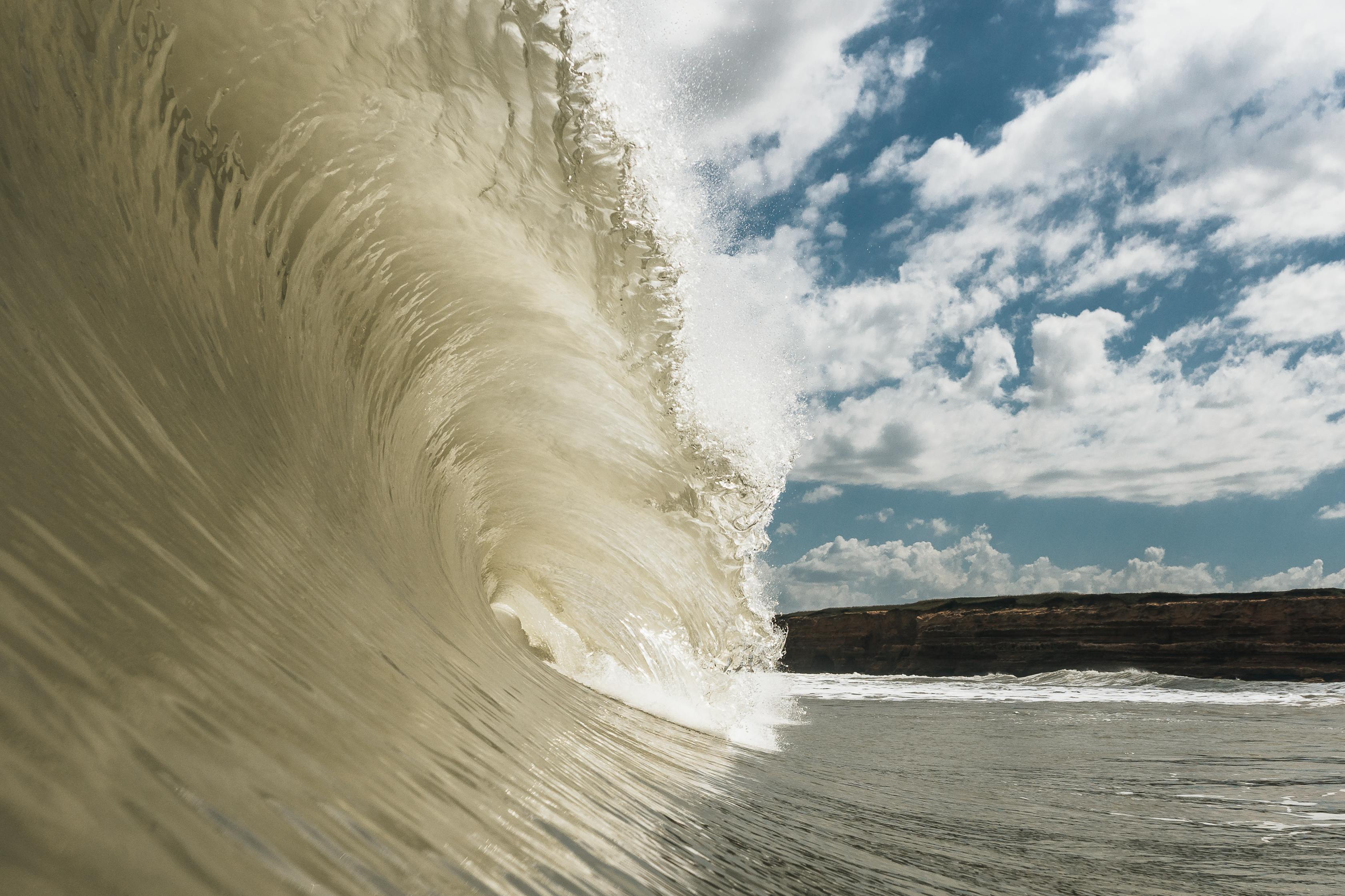 Ocean Waves Under Clear Sky · Free Stock Photo