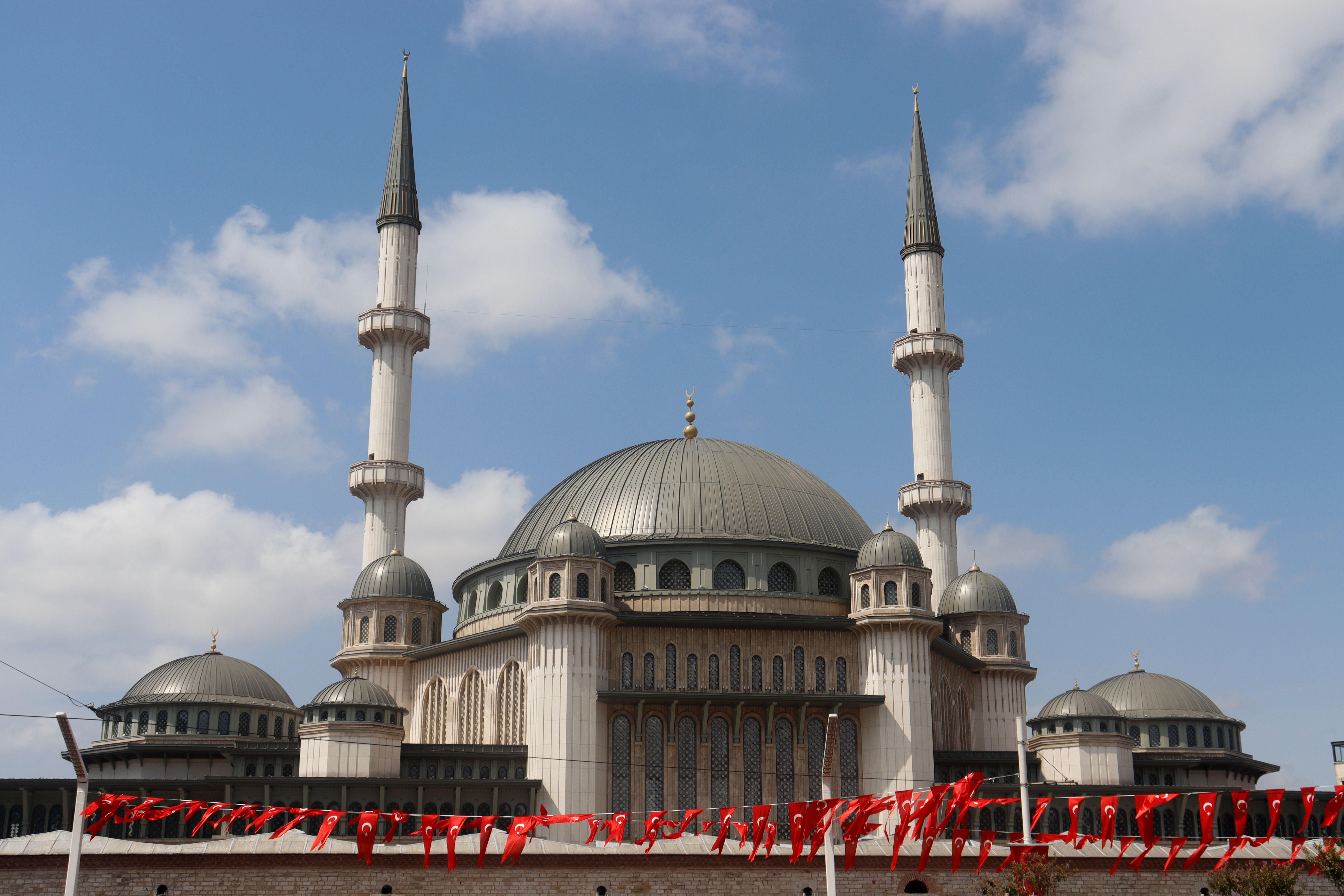 Taksim Mosque, Istanbul, Turkey · Free Stock Photo