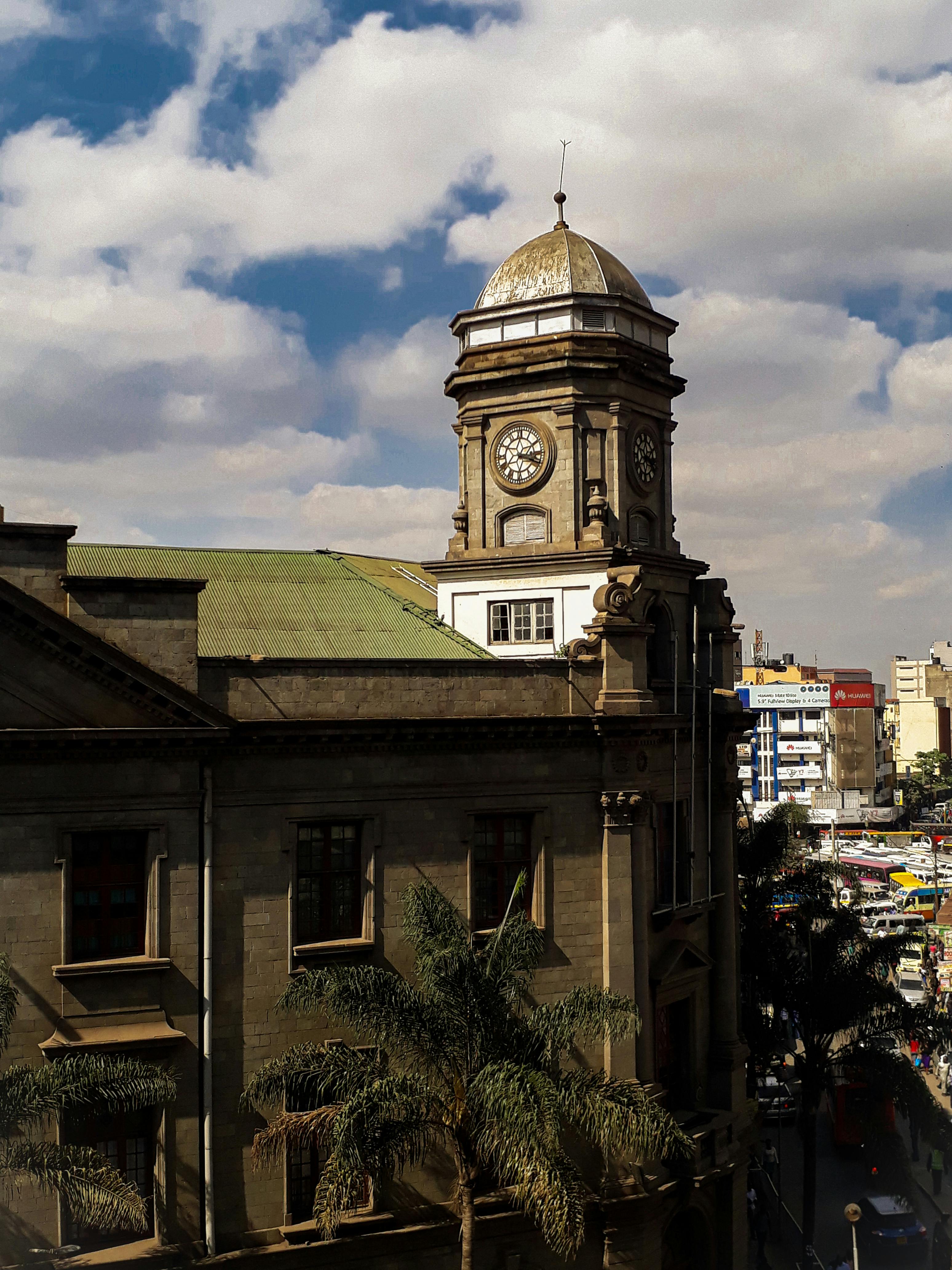 Clock tower on Khoja Mosque, Nairobi, Kenya · Free Stock Photo