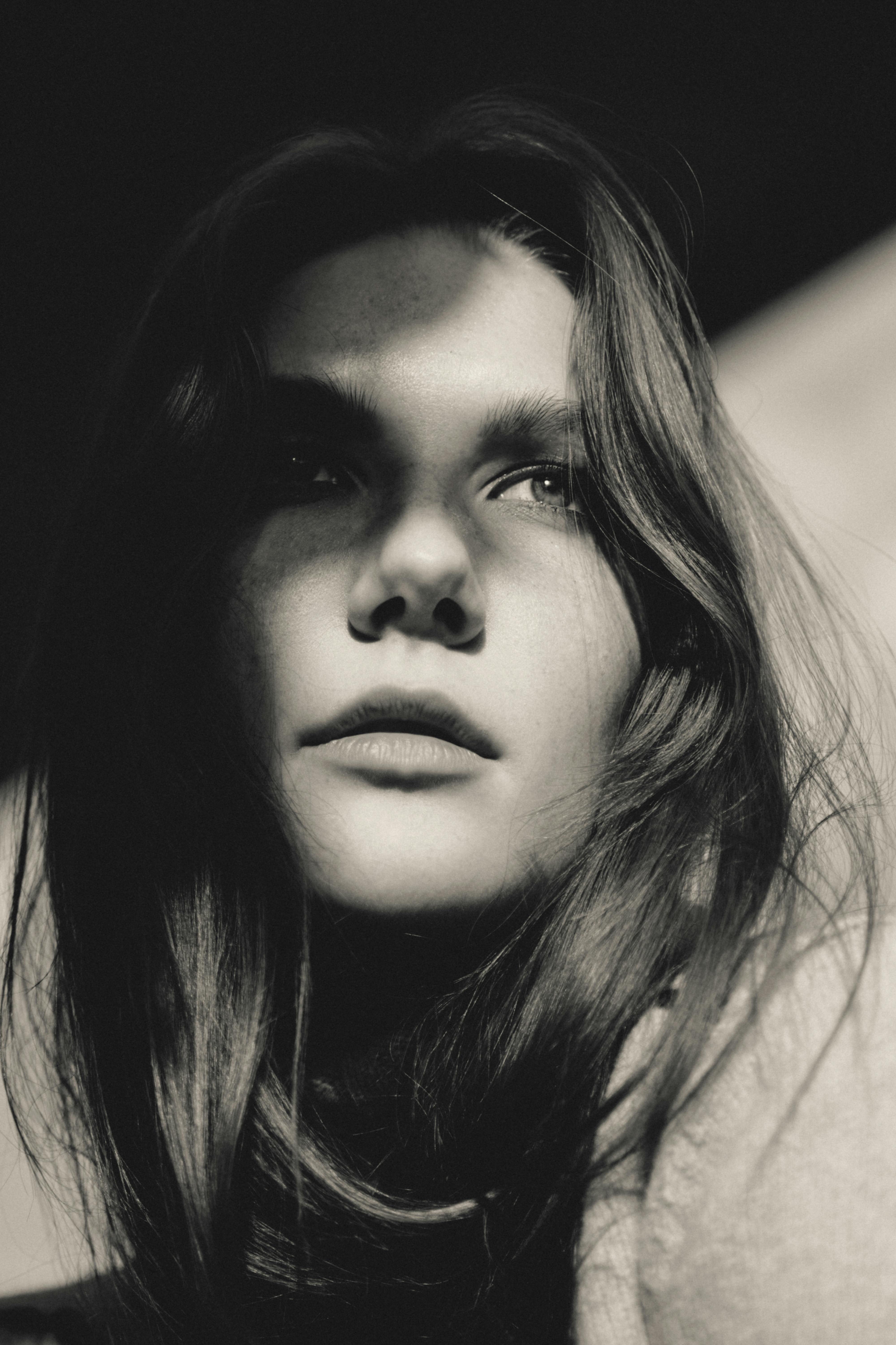 Grayscale Photo of a Woman · Free Stock Photo