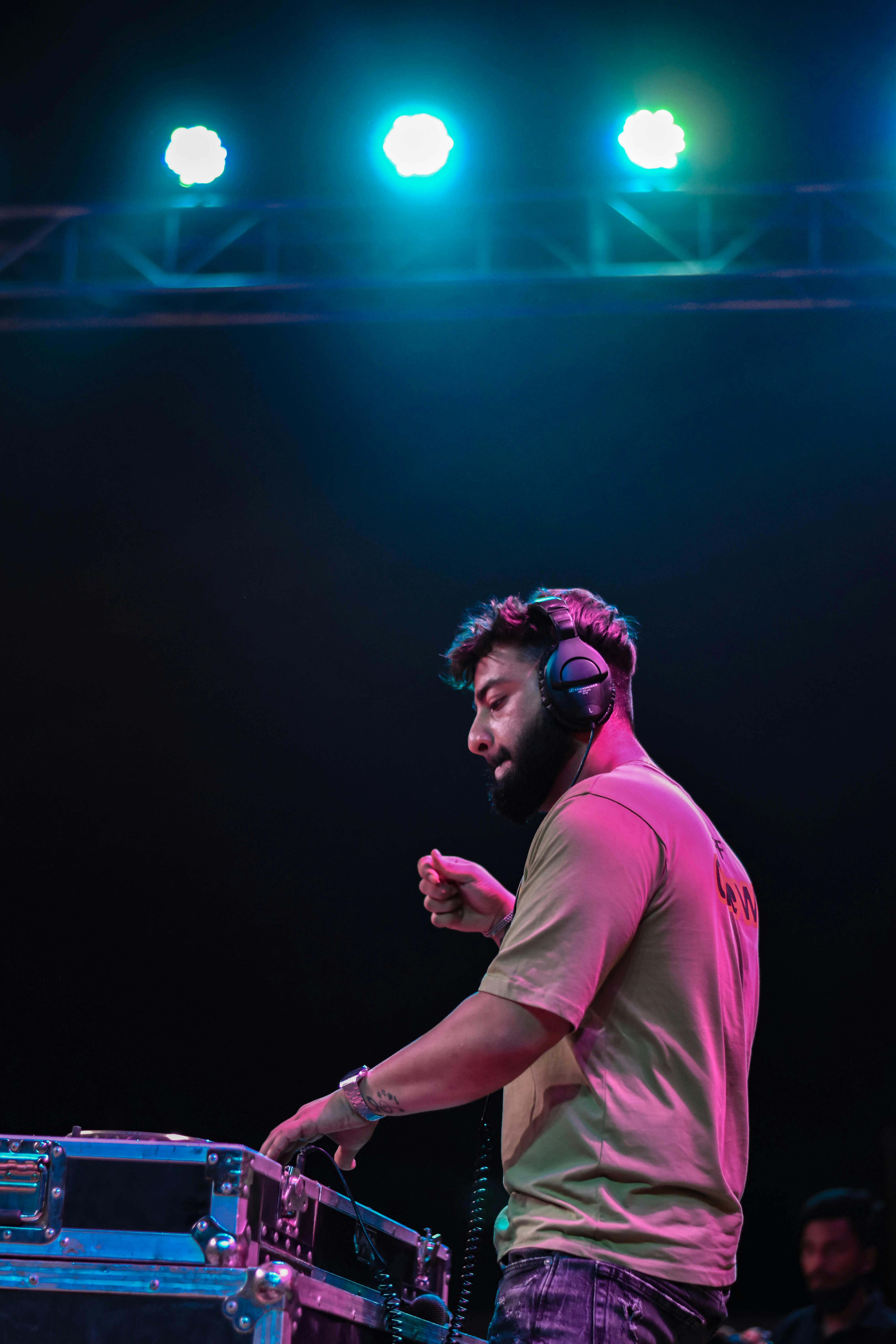 Concert Portraits 50 Photos & Videos Collected by Garv Chaplot