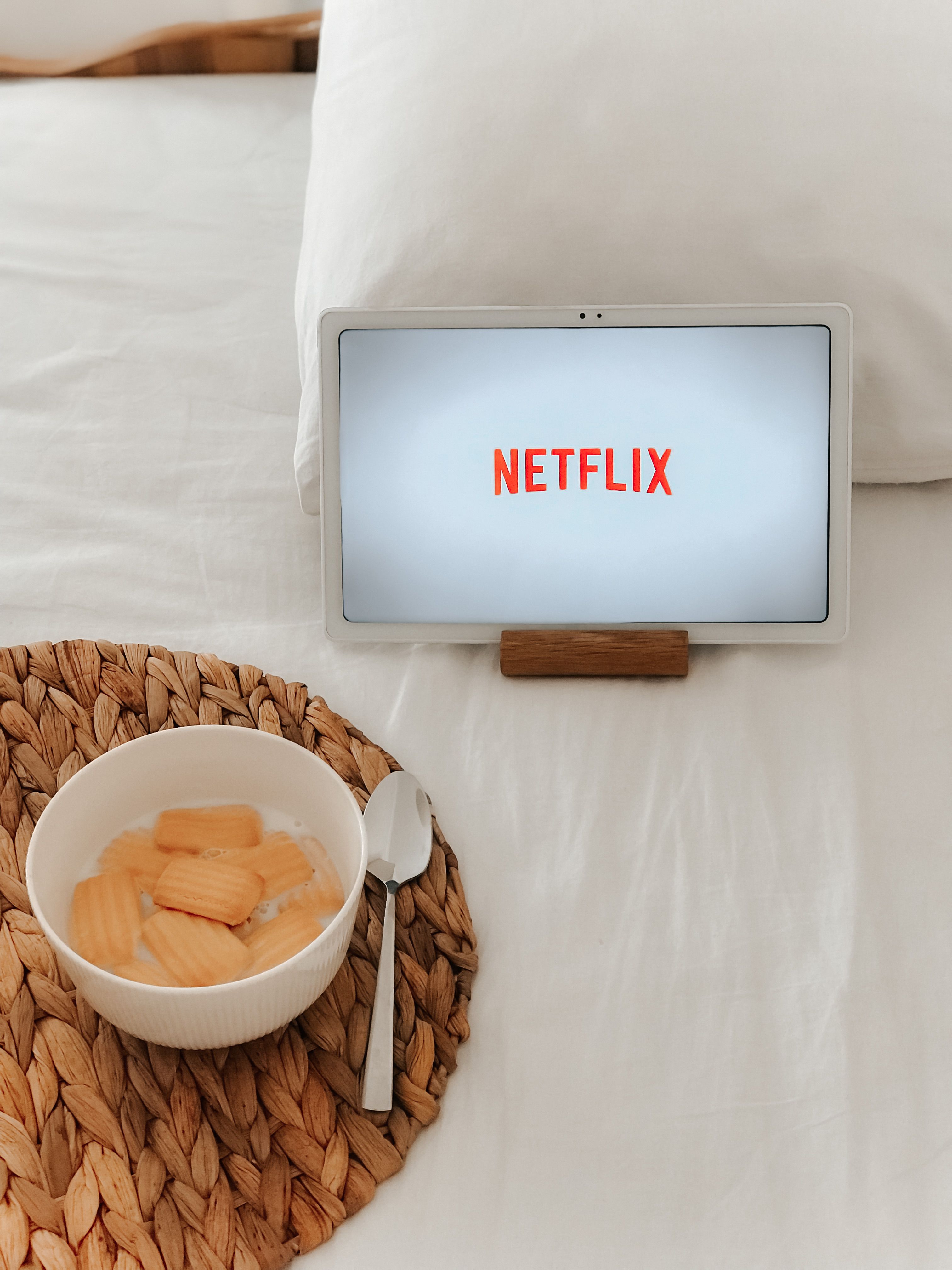 Netflix and Food · Free Stock Photo