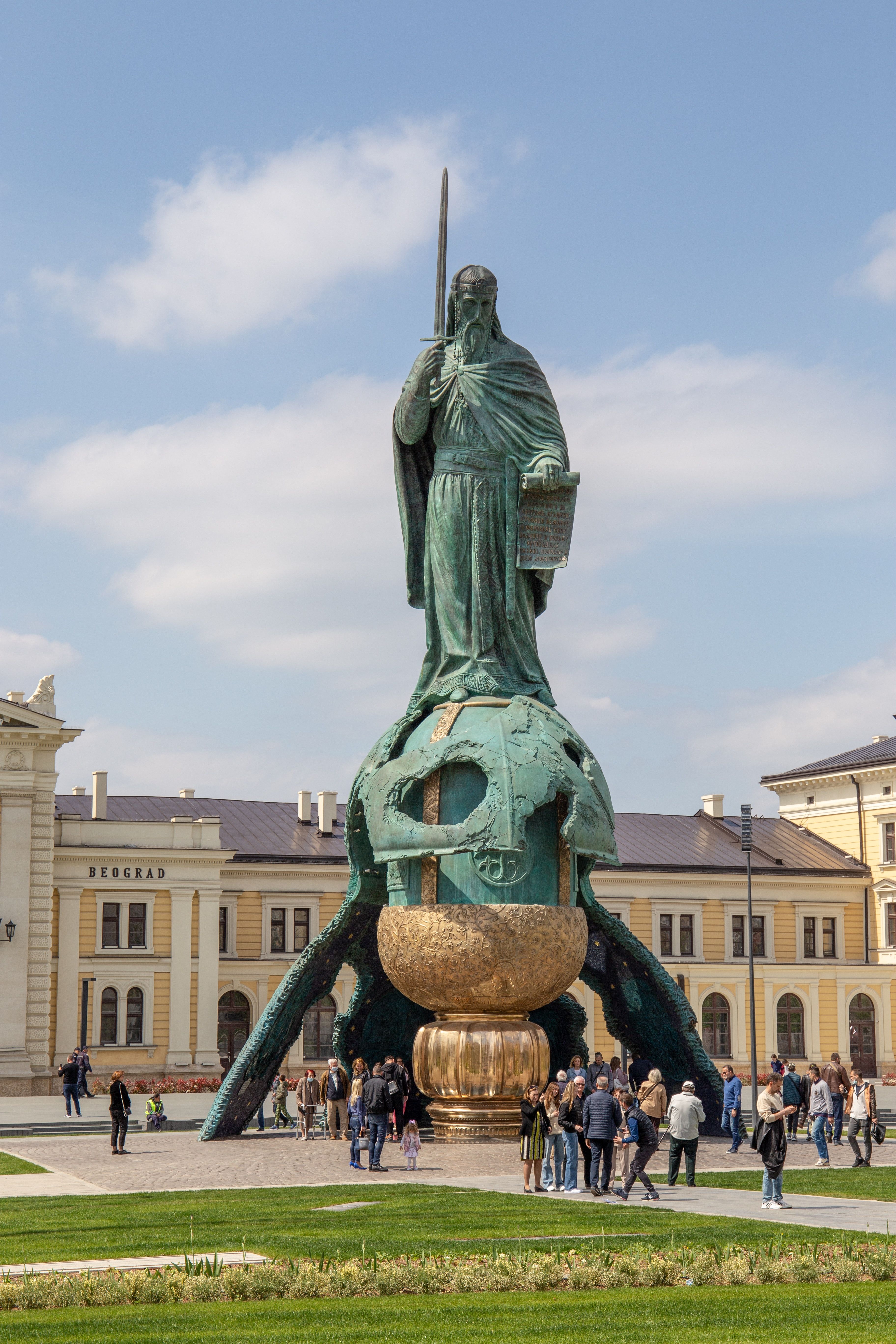Statue of Leto Under Blue Sky · Free Stock Photo