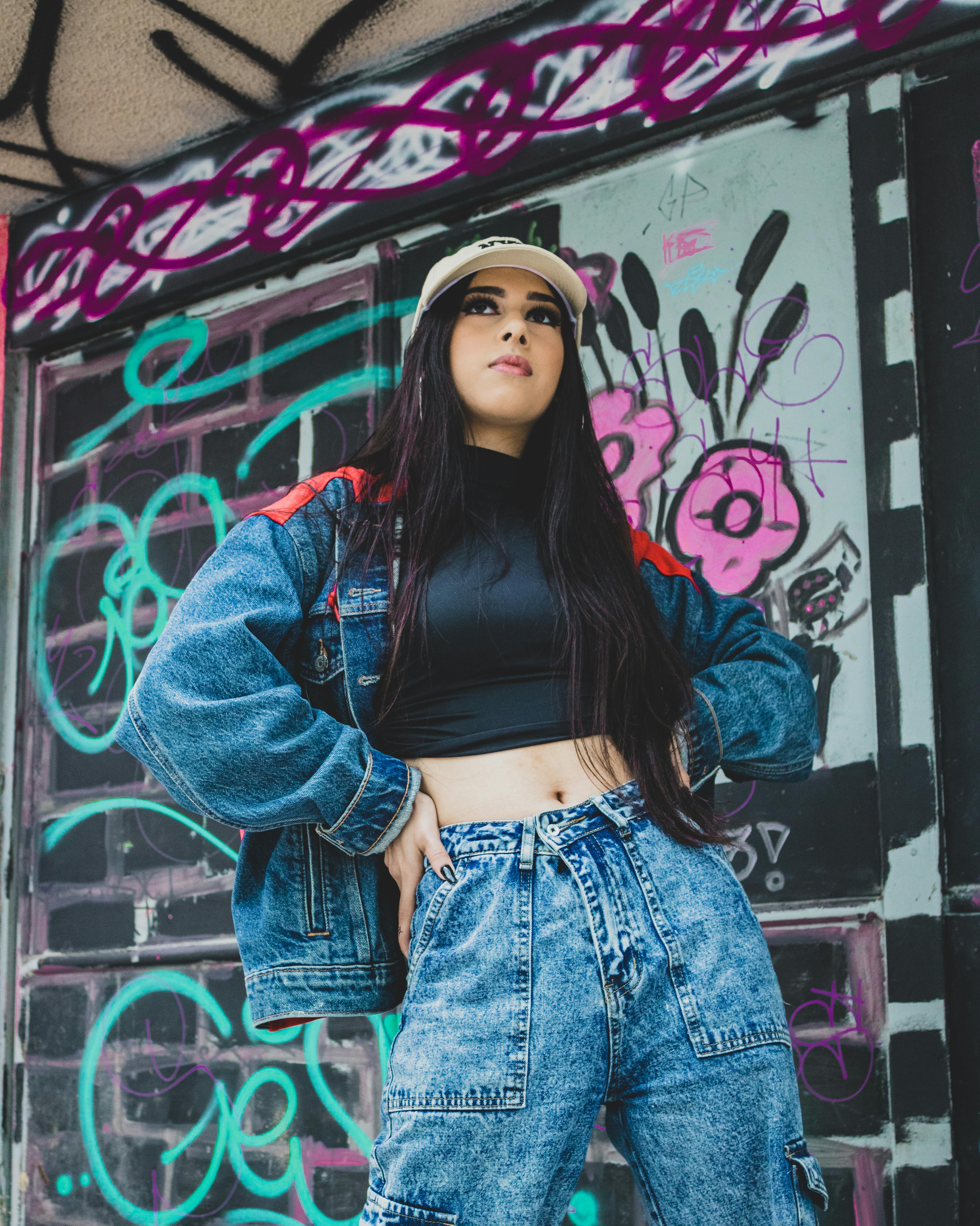 Woman Wearing Blue Jeans · Free Stock Photo