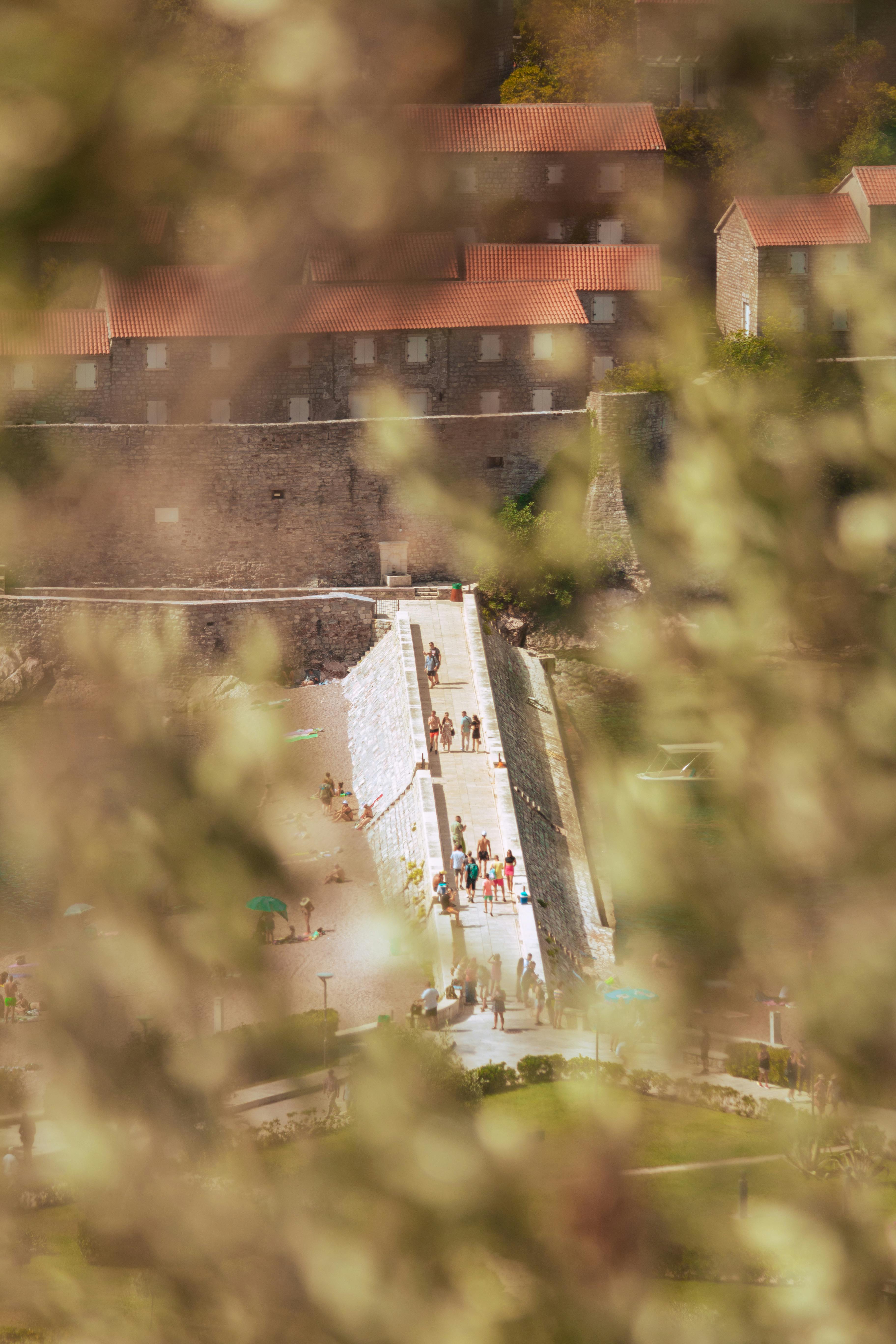 Rooftop Ledge Photos, Download The BEST Free Rooftop Ledge Stock Photos ...