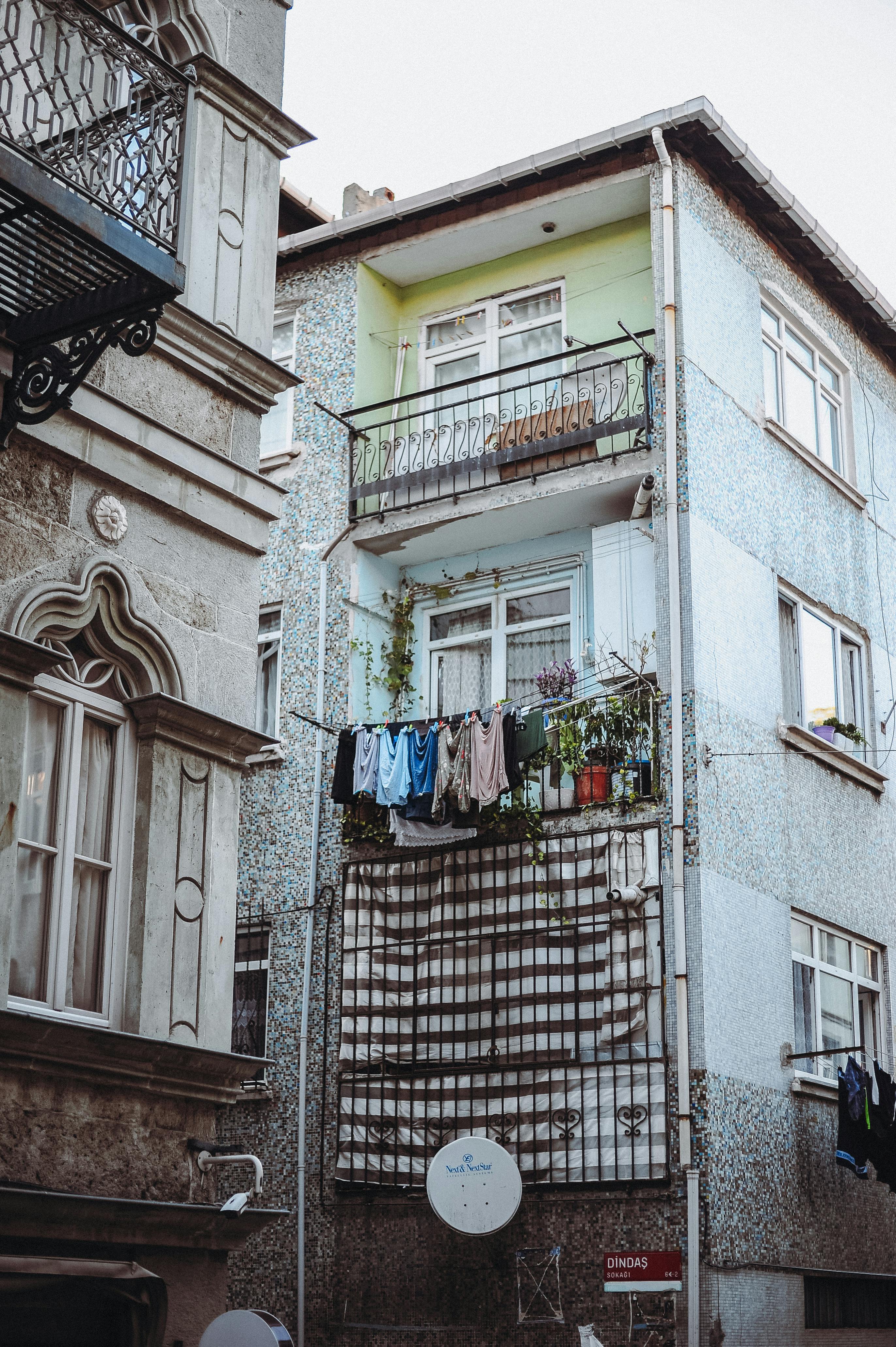 Old Apartment Building Exterior Facade · Free Stock Photo