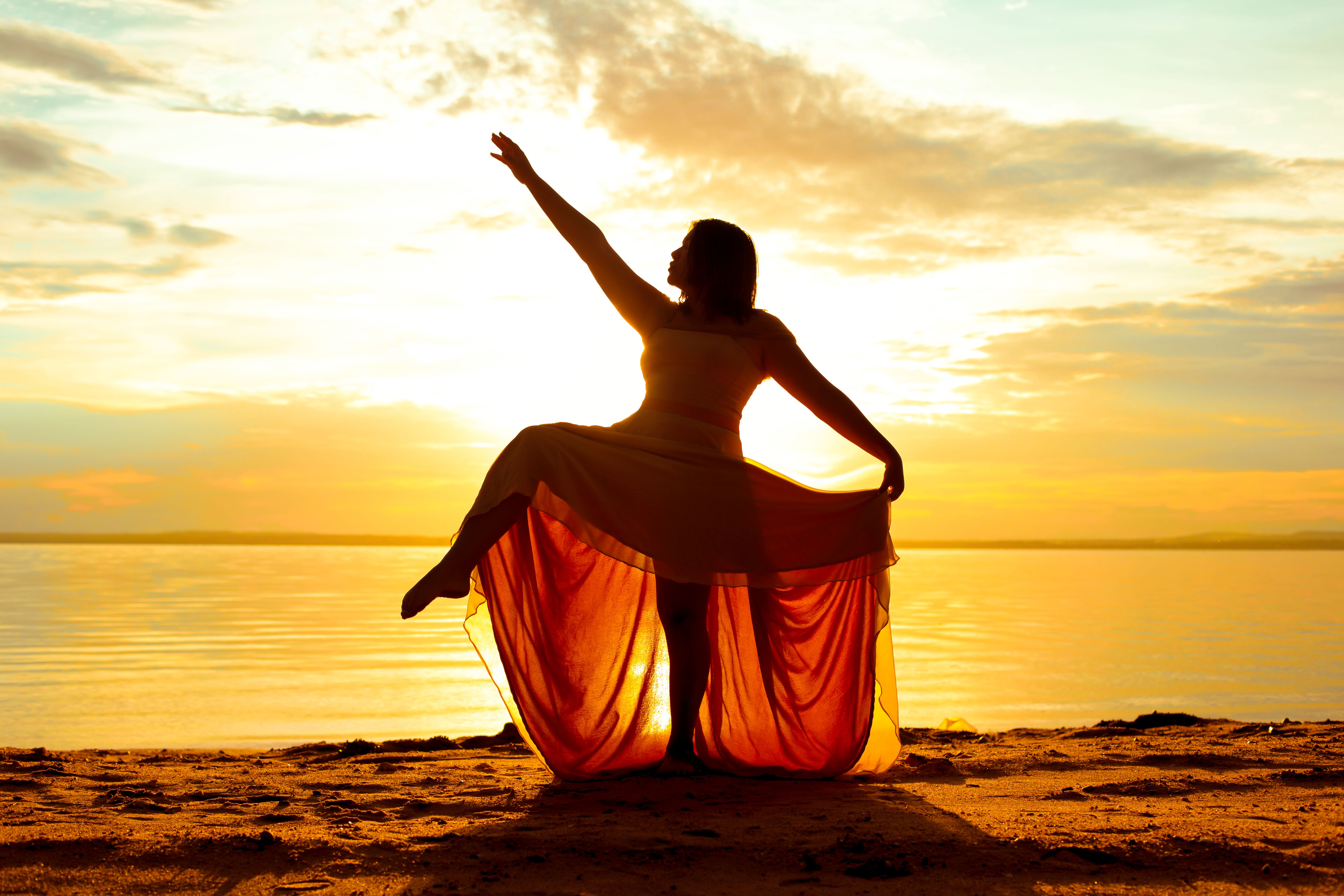 Sunrise Dance Photos, Download The BEST Free Sunrise Dance Stock Photos ...