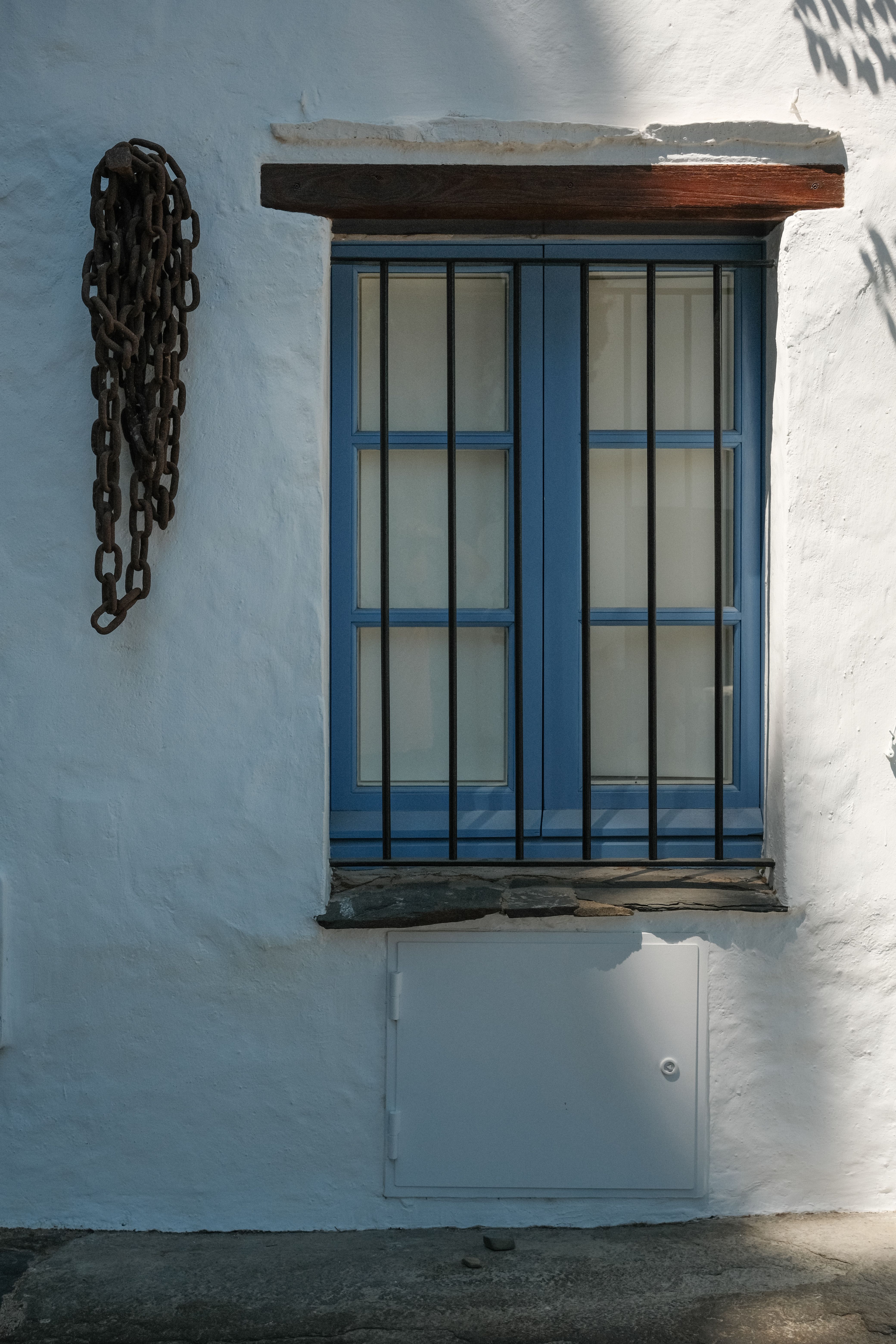 Window with Metal Bars · Free Stock Photo