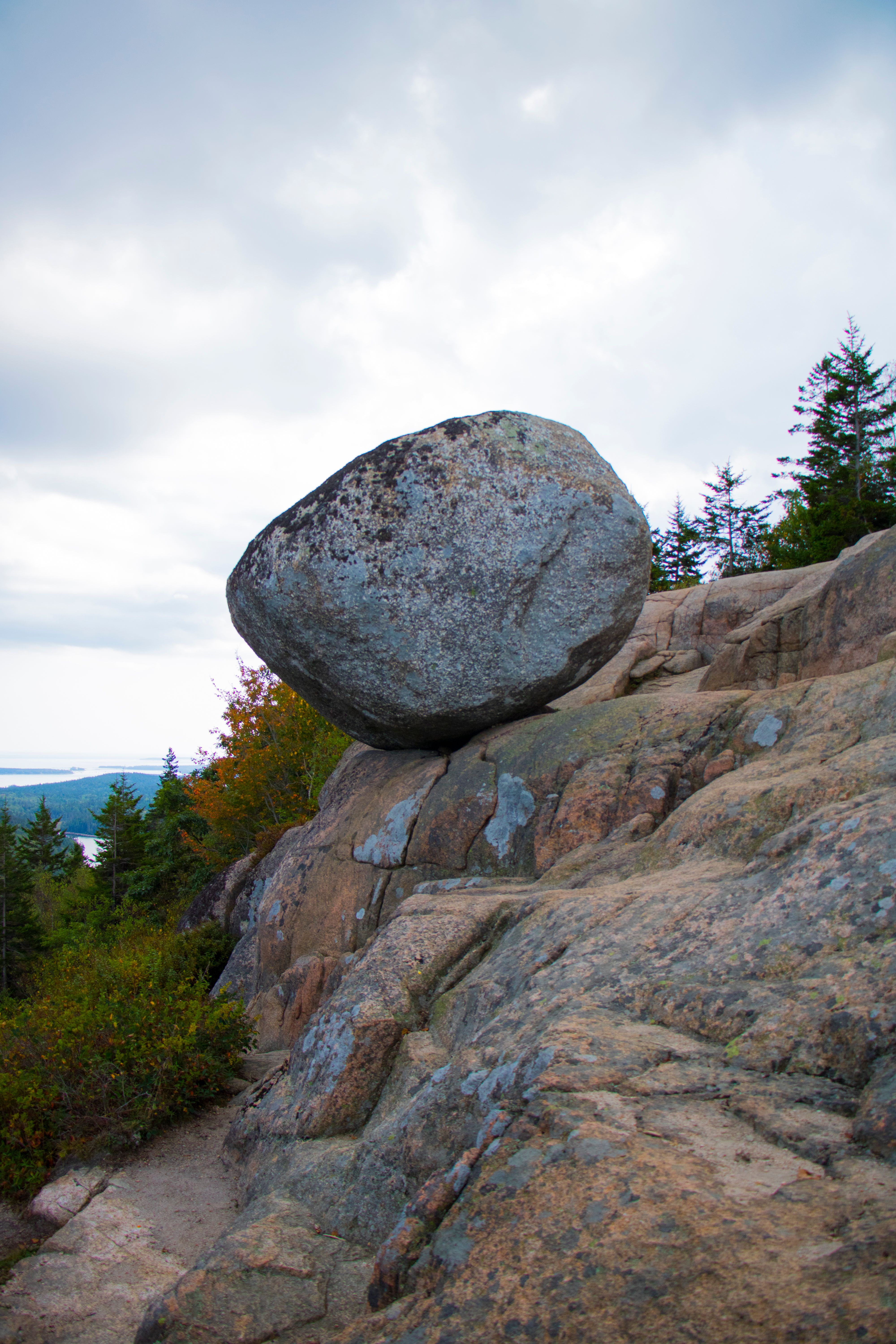 Erratic Boulder Photos, Download The BEST Free Erratic Boulder Stock ...