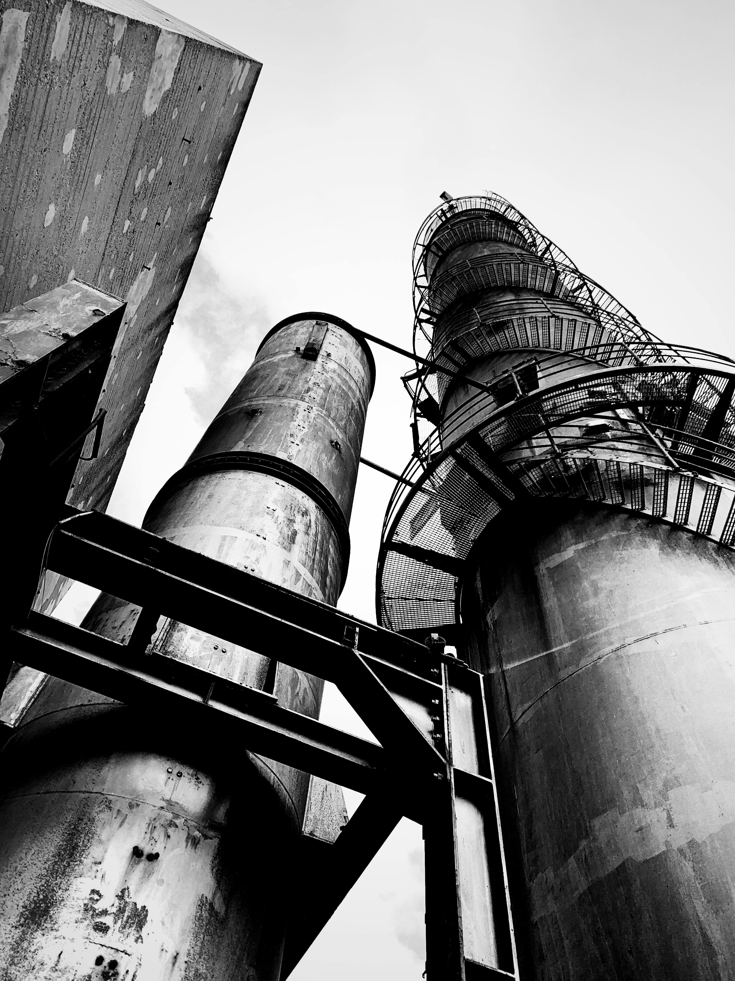 Smokestacks Photos, Download The BEST Free Smokestacks Stock Photos ...