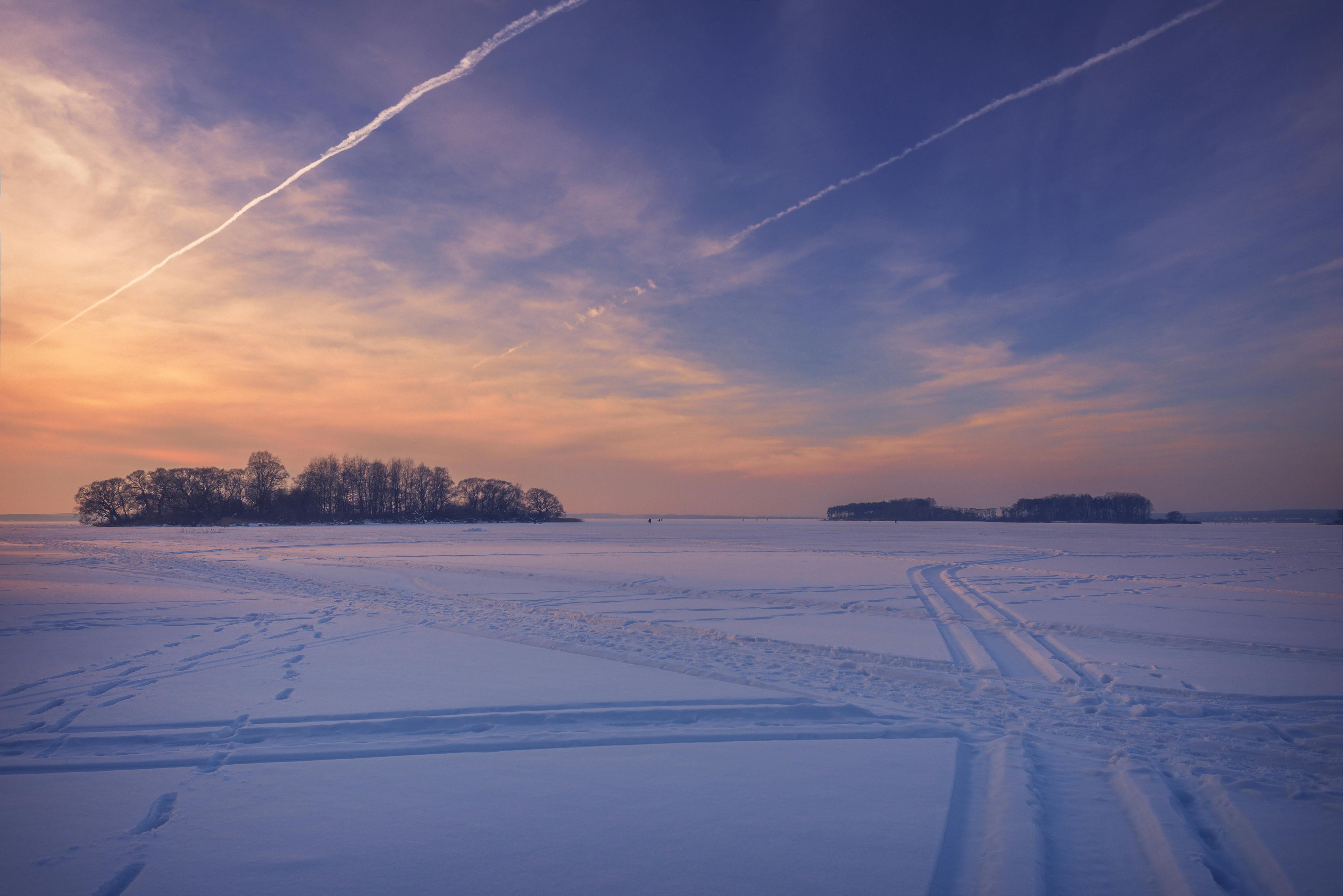 White Snow Field during Sunset · Free Stock Photo
