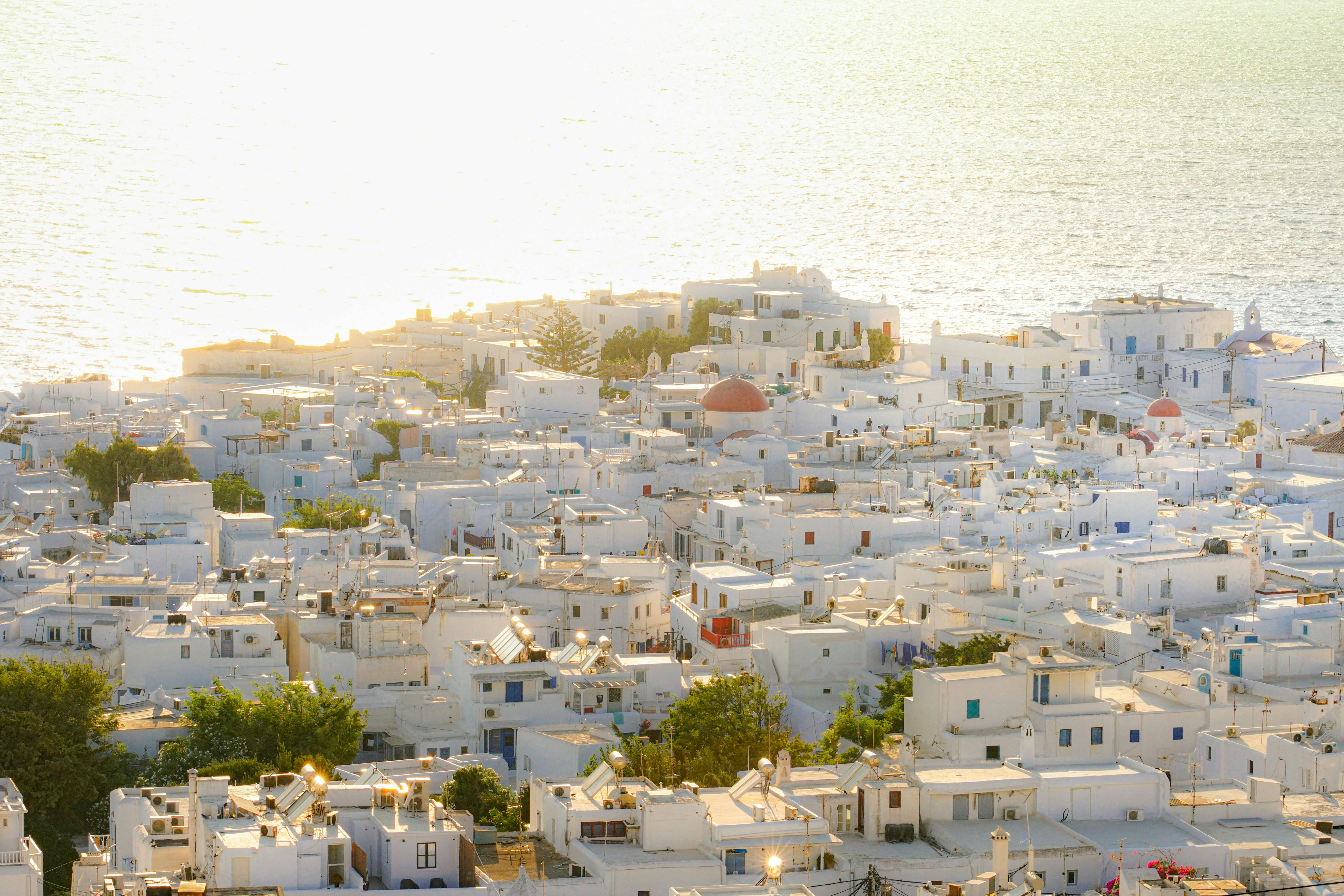 Landscape Houses near Sea · Free Stock Photo