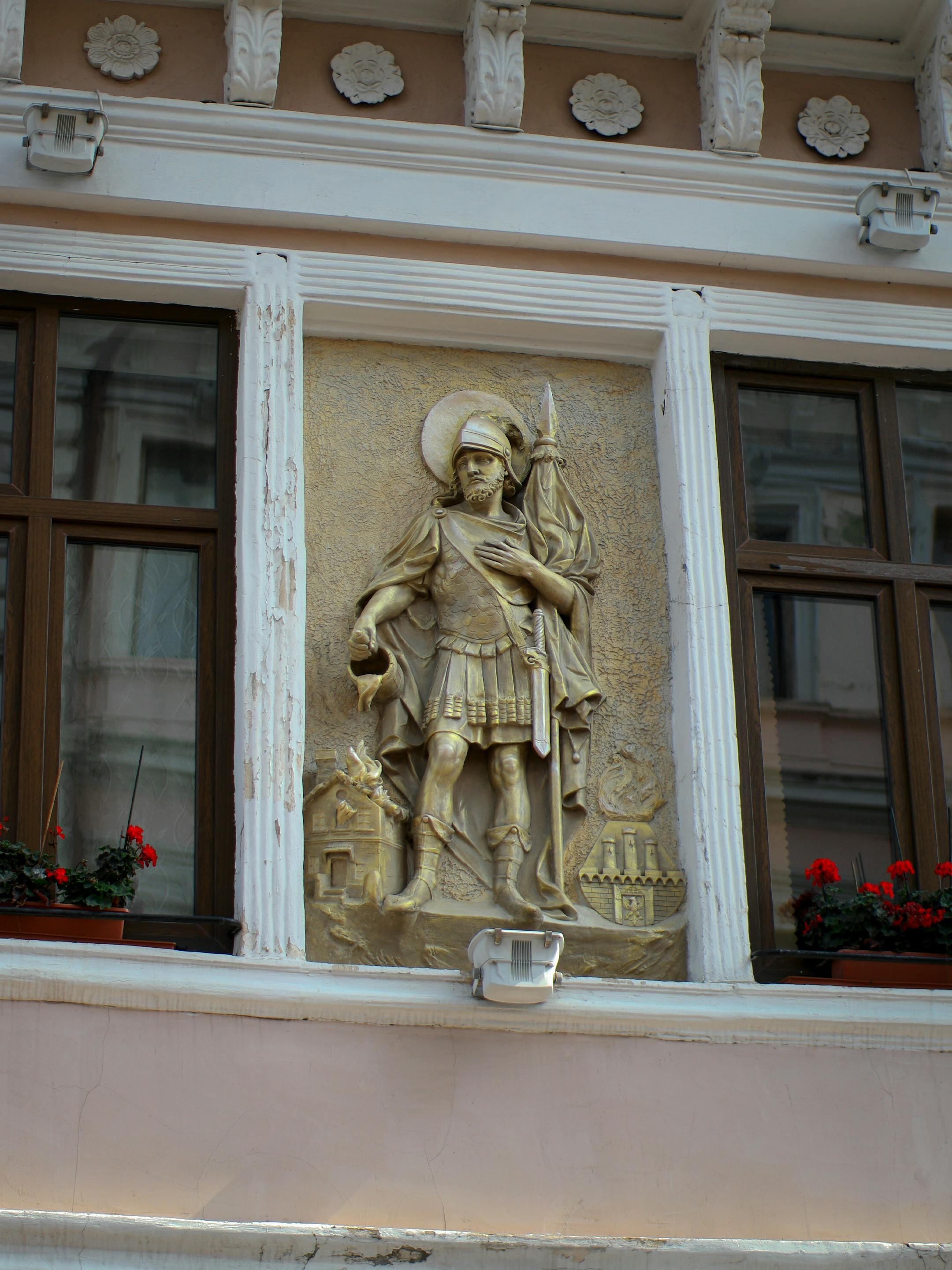 Monument to the firefighter · Free Stock Photo