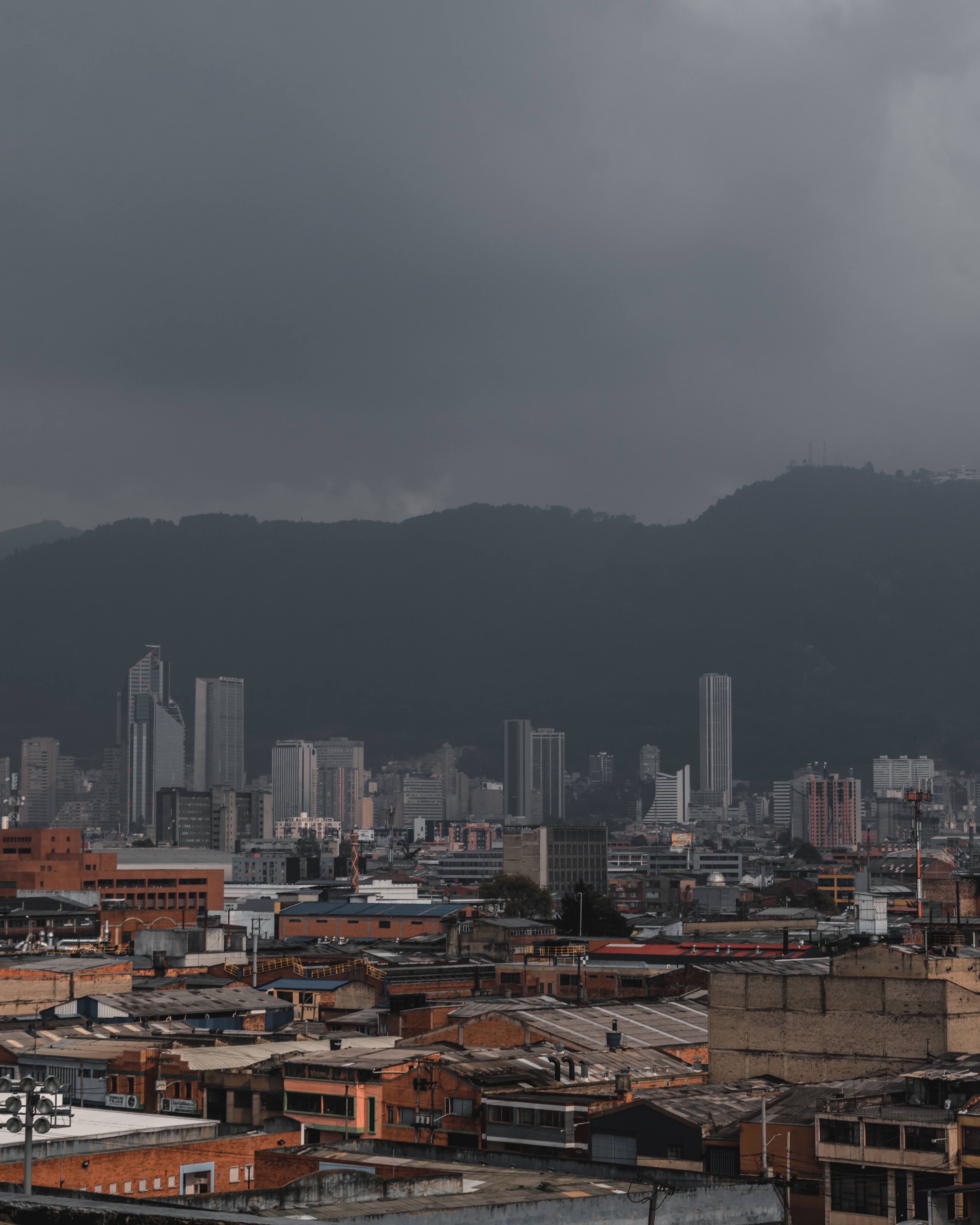 Urban Architecture on Slope · Free Stock Photo