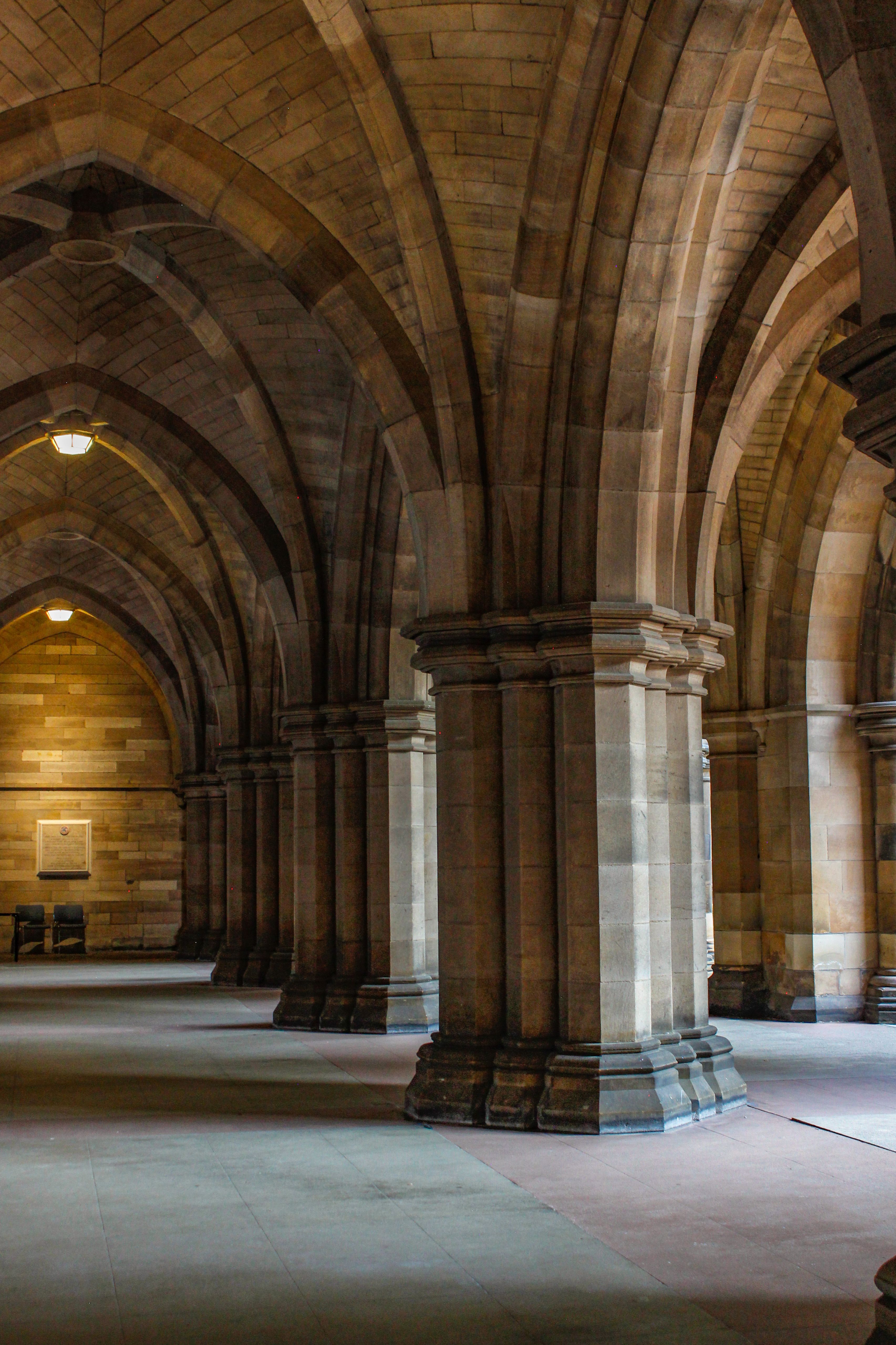 The Interior of the University of Glasgow Cloisters in Scotland · Free ...