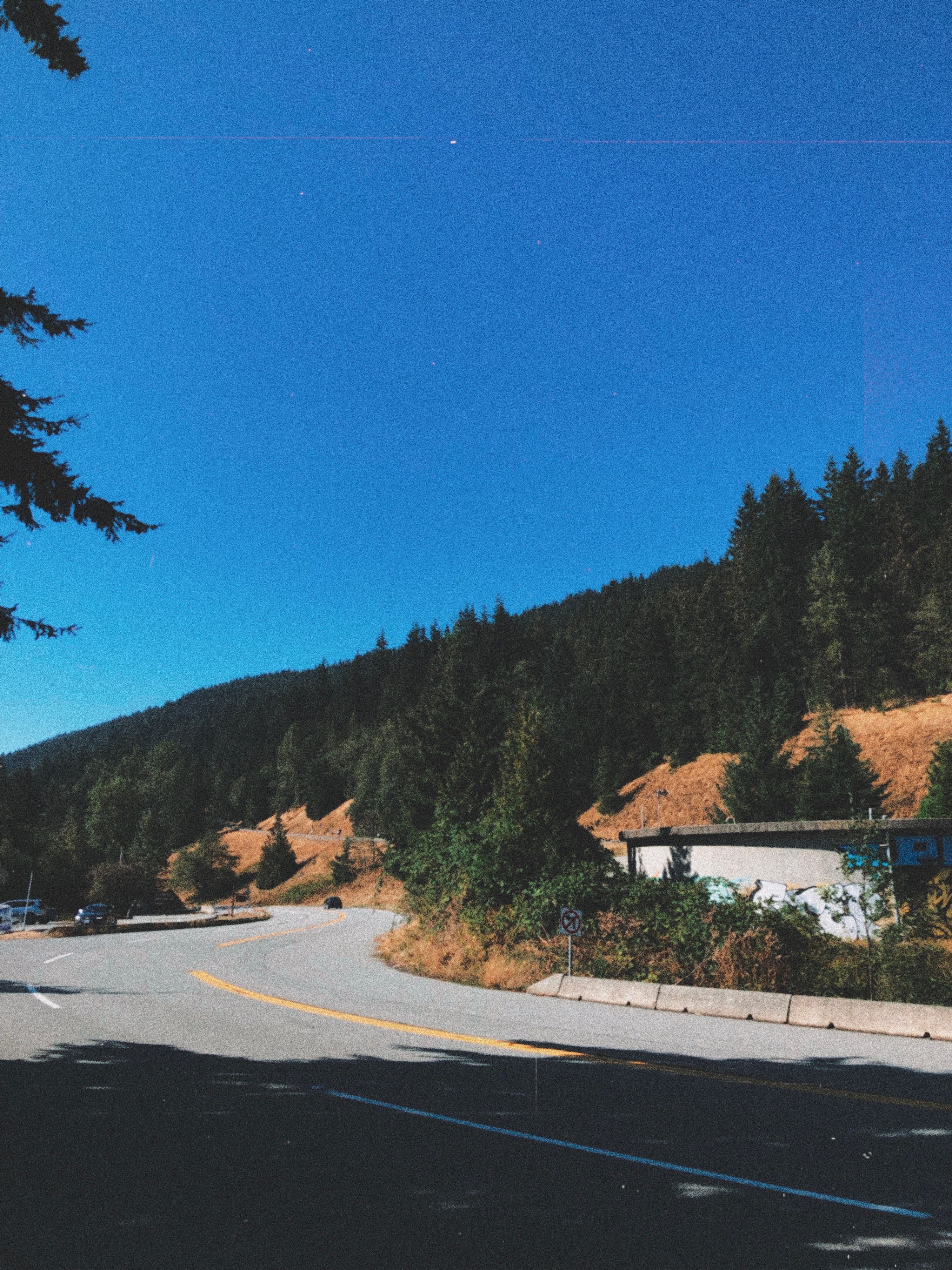 Road under Blue Sky · Free Stock Photo