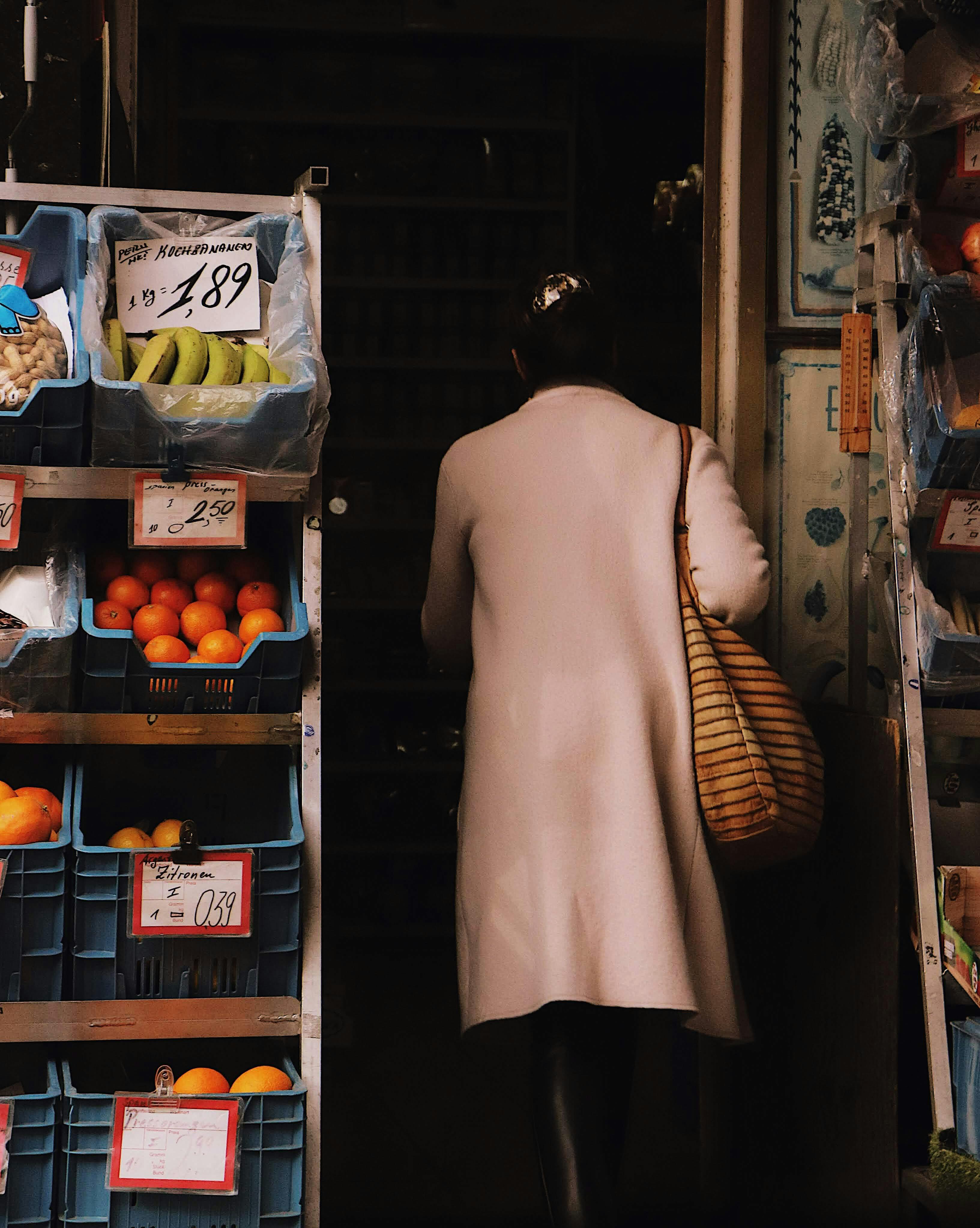 People Loading Truck · Free Stock Photo