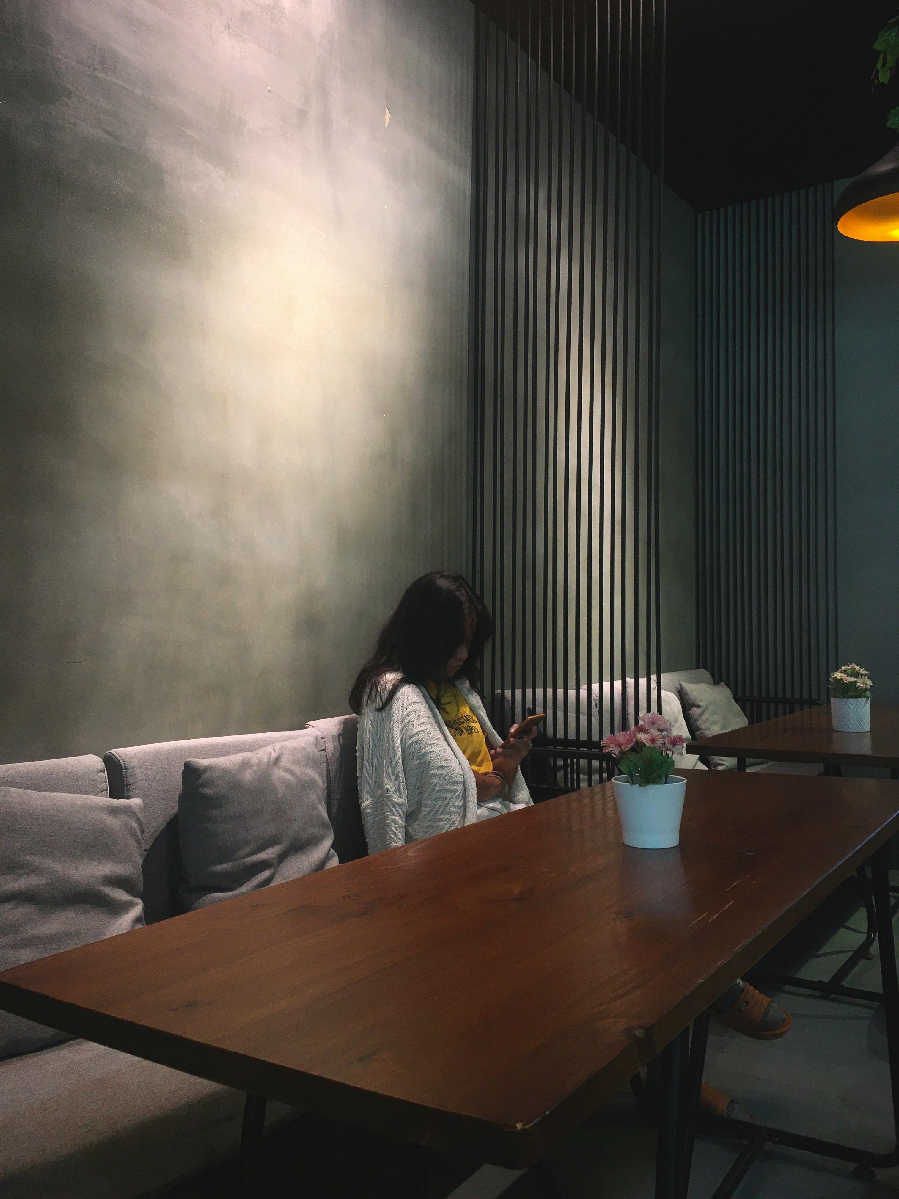 Waiting On Phone Photos, Download The BEST Free Waiting On Phone Stock ...