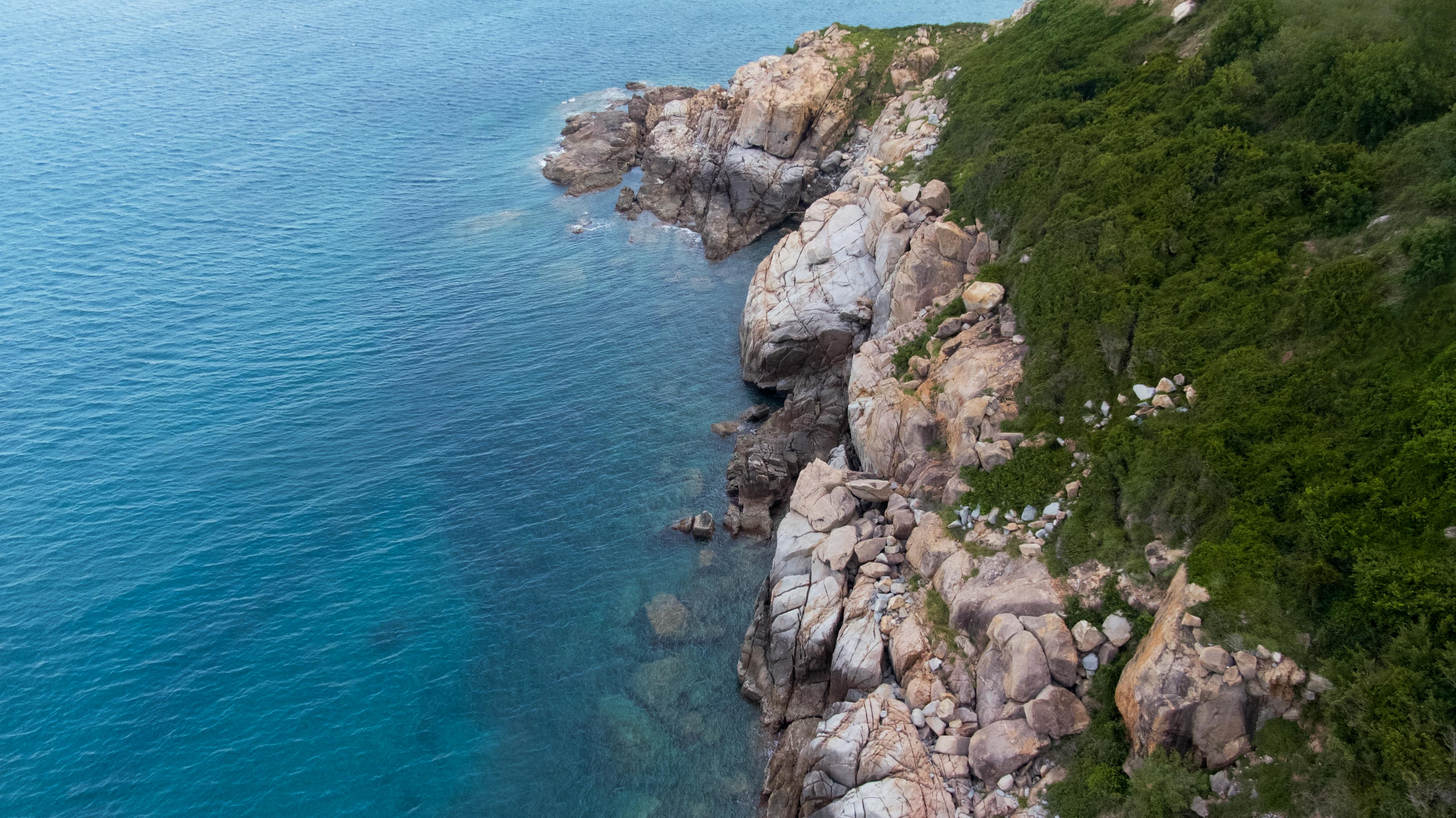Photo of a Rocks on a Seacoast · Free Stock Photo