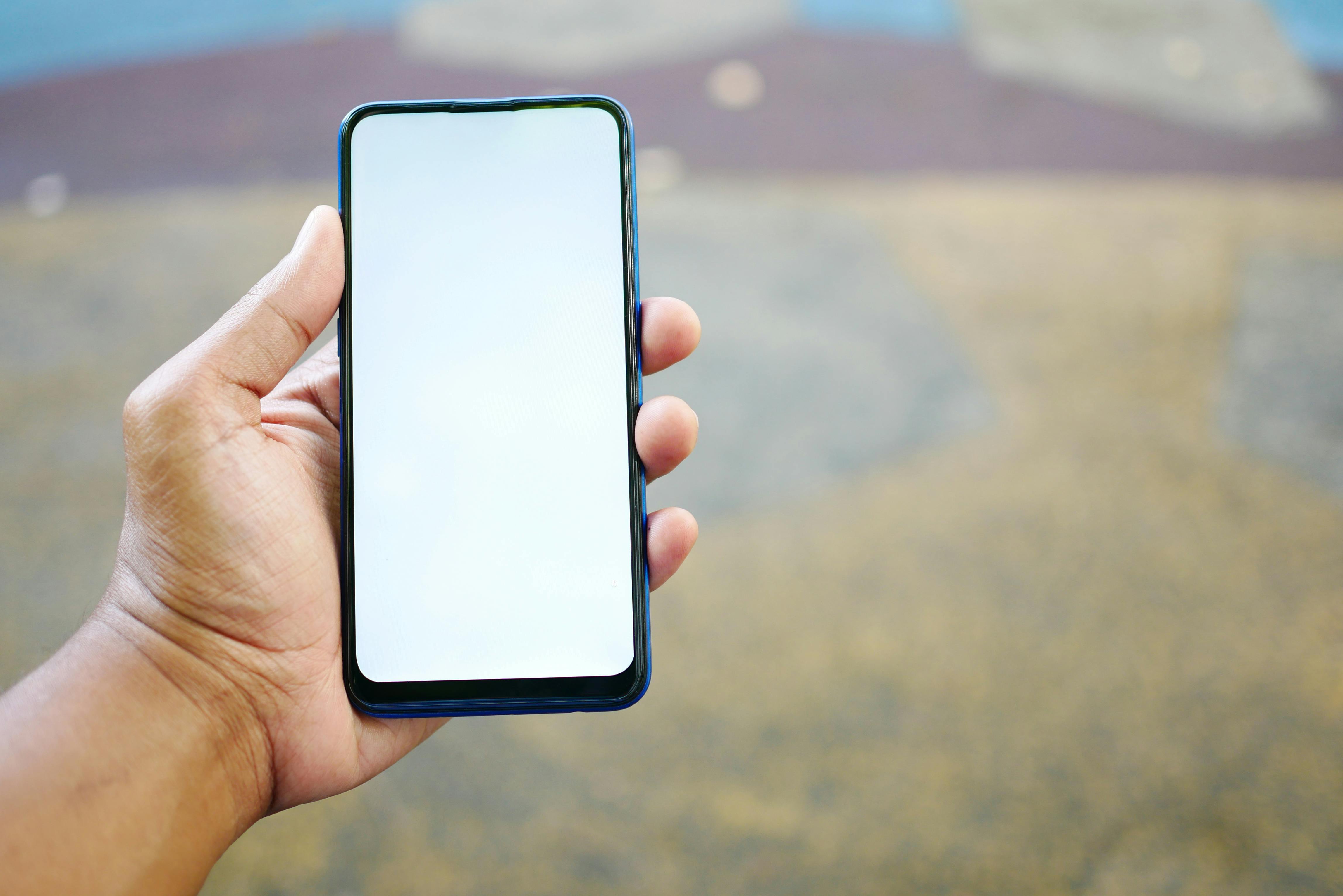 A Smartphone With a Blank Screen · Free Stock Photo