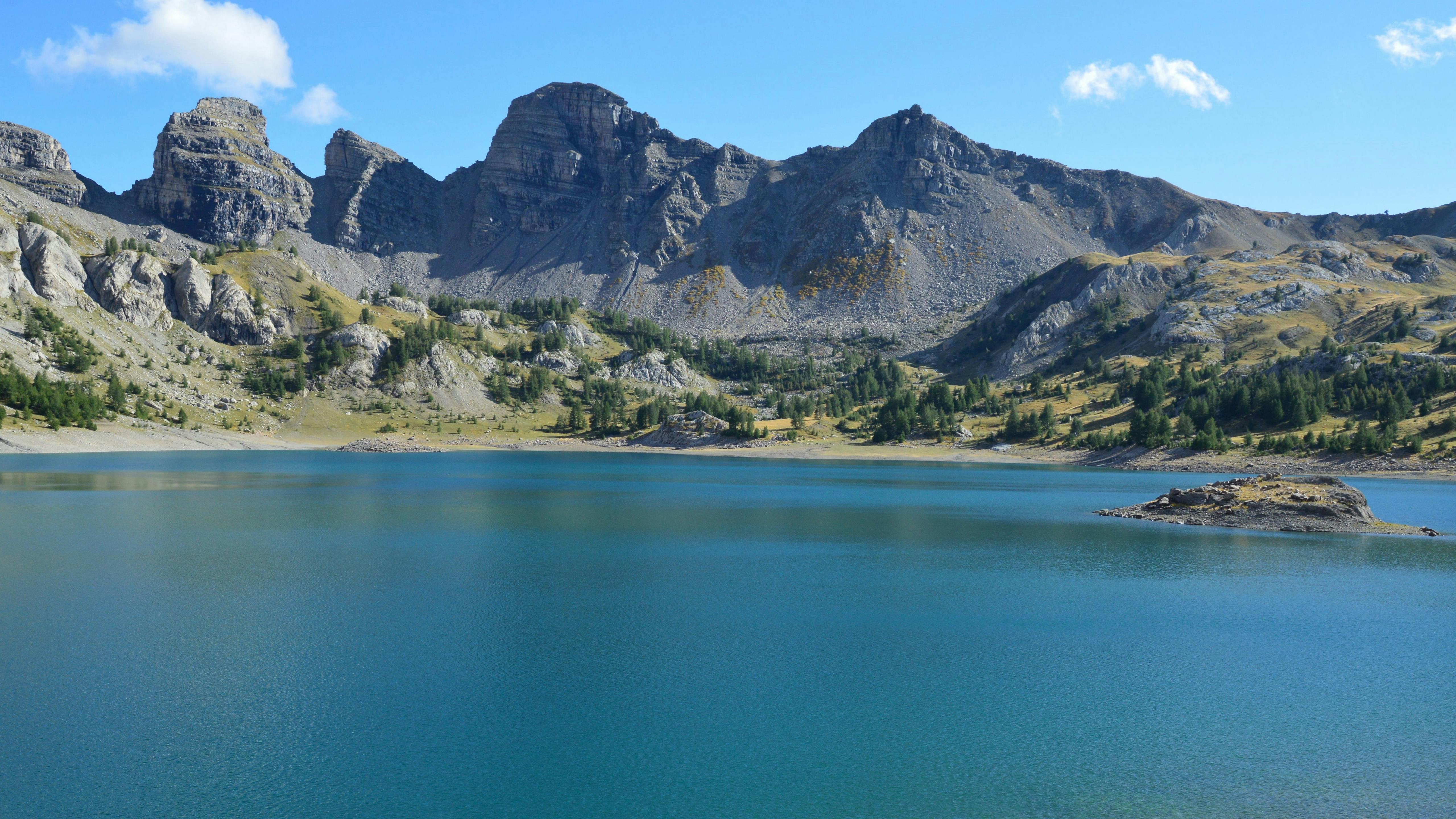 Mountain Near Ocean · Free Stock Photo